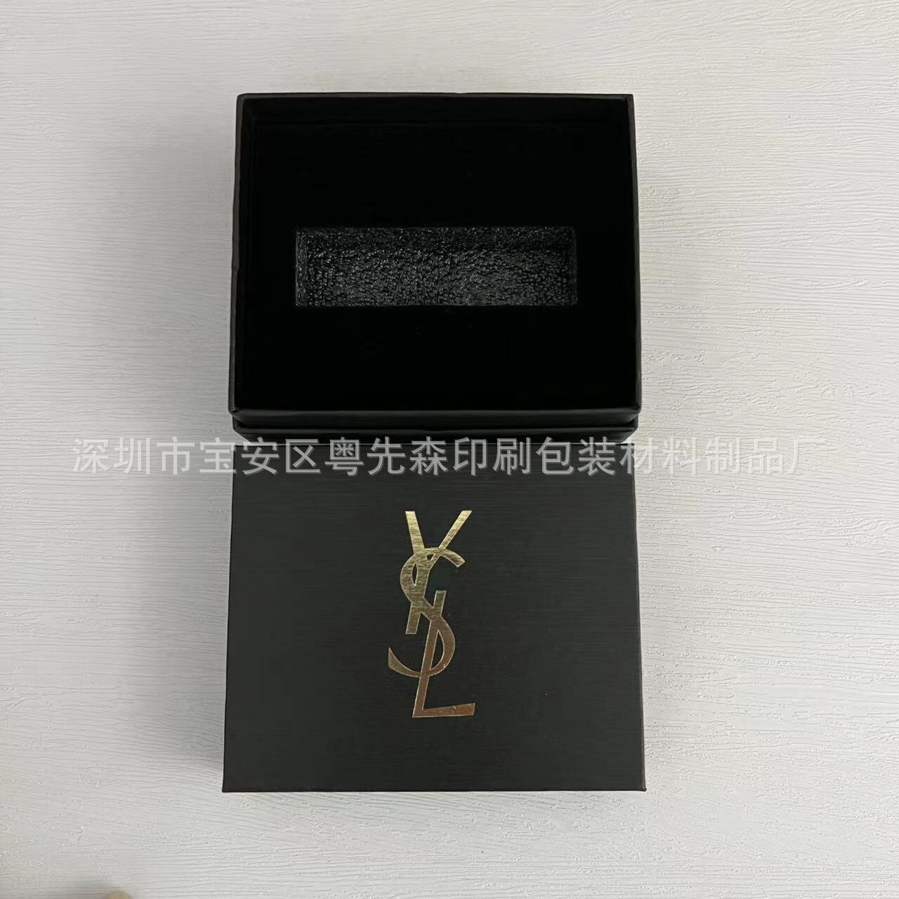 Подарочная коробка "Золотой слиток", для губной помады и духов, с отделением для карт