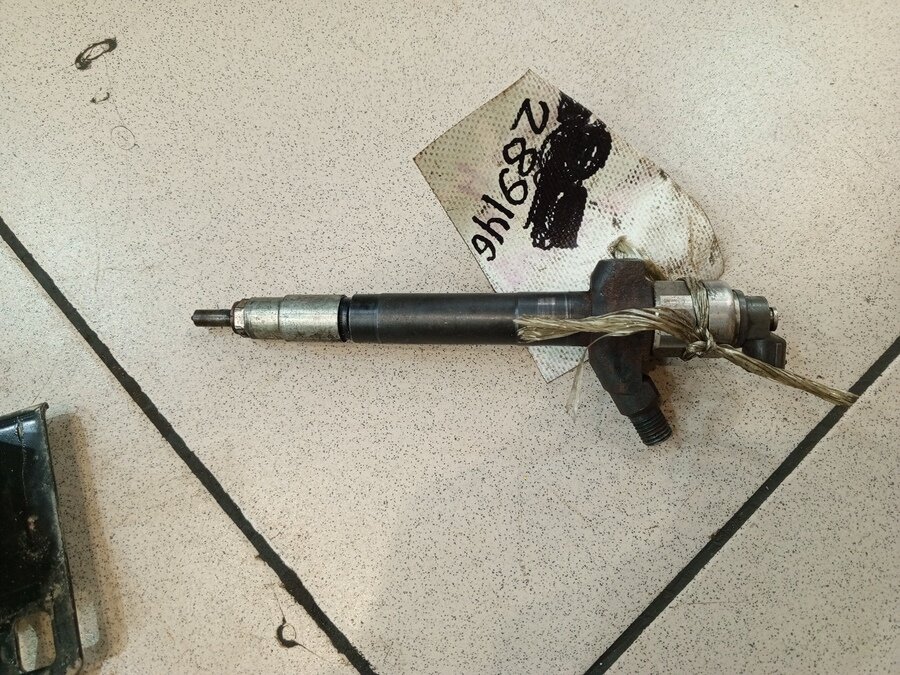 Форсунка дизельная от Peugeot Boxer 250 2006>