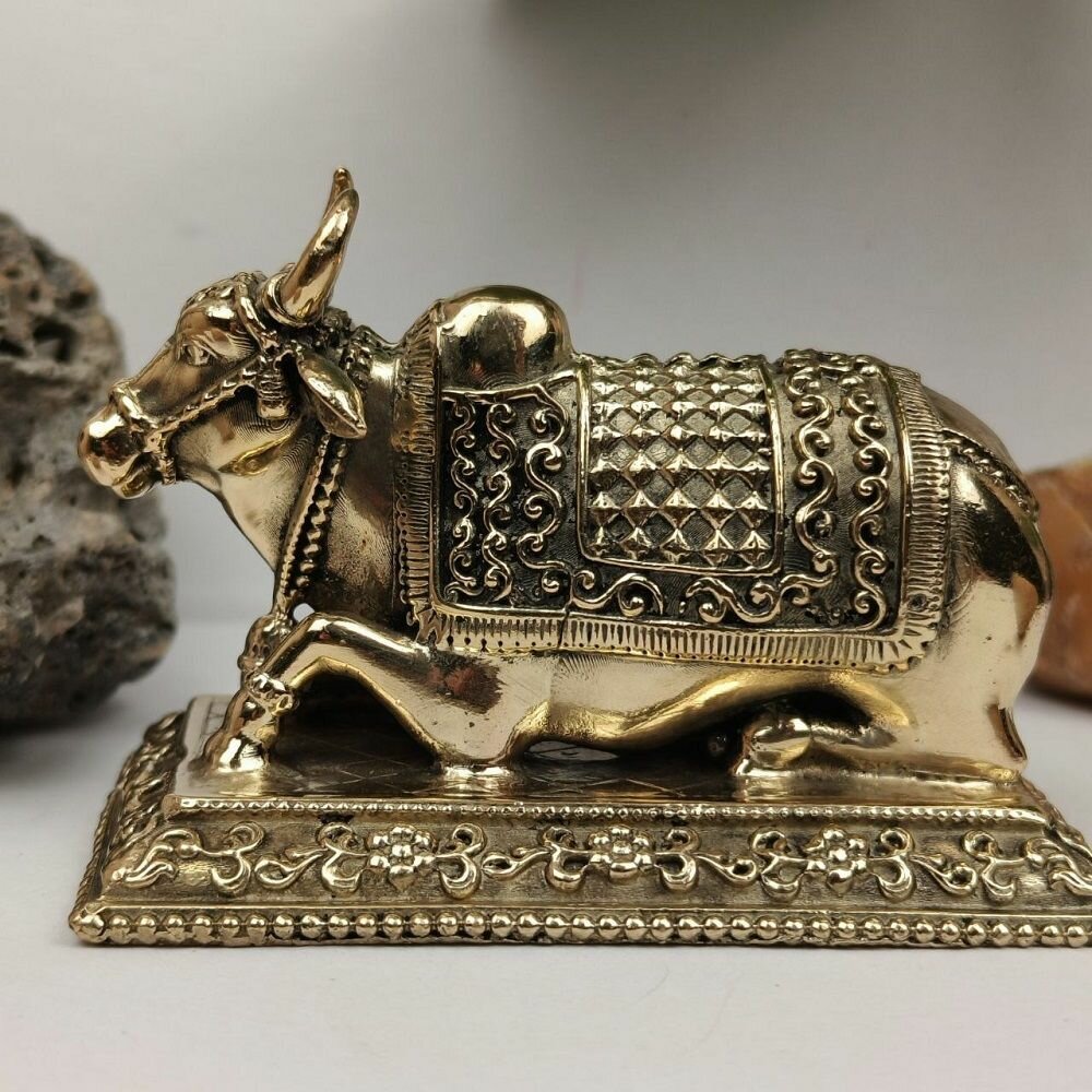 Статуэтка "Бык Нанди (бык Шивы)" бронза, Индия (4*7*5 см.)