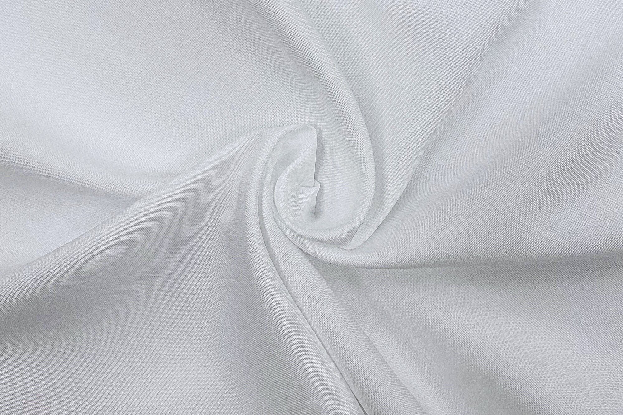 Ткань костюмная стрейч молочно-белая, ш146см, 0,5 м