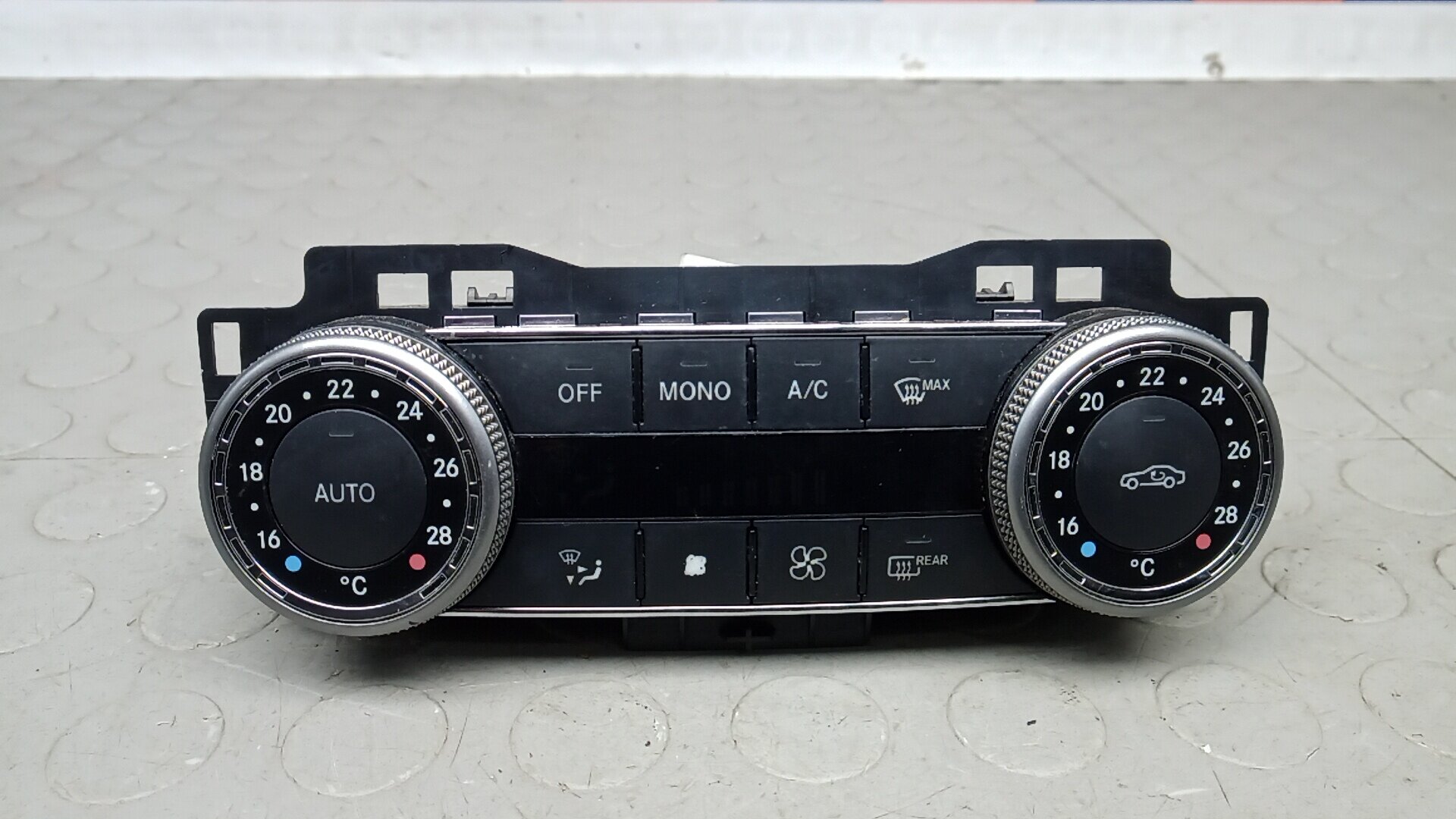 Блок управления печки и климат-контроля MERCEDES BENZ C-CLASS W204