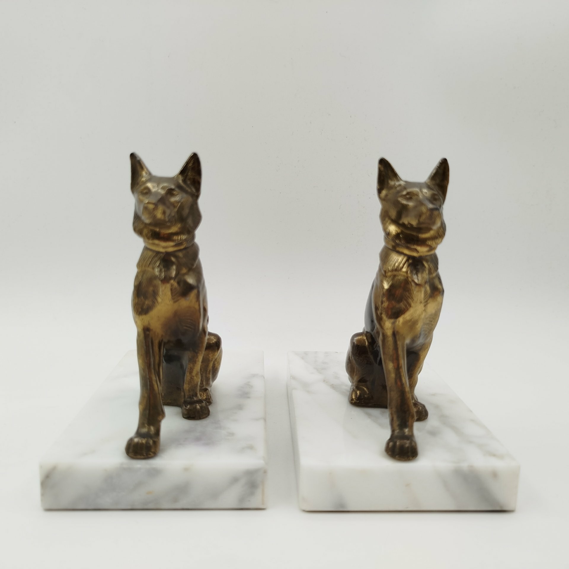 Держатели для книг (букенды) "Немецкие овчарки" ("Собаки"), мрамор, сплав металлов