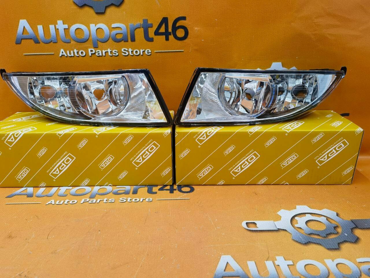 Фары противотуманные комплект левая и правая Шкода Фабиа 2, Skoda Fabia 2
