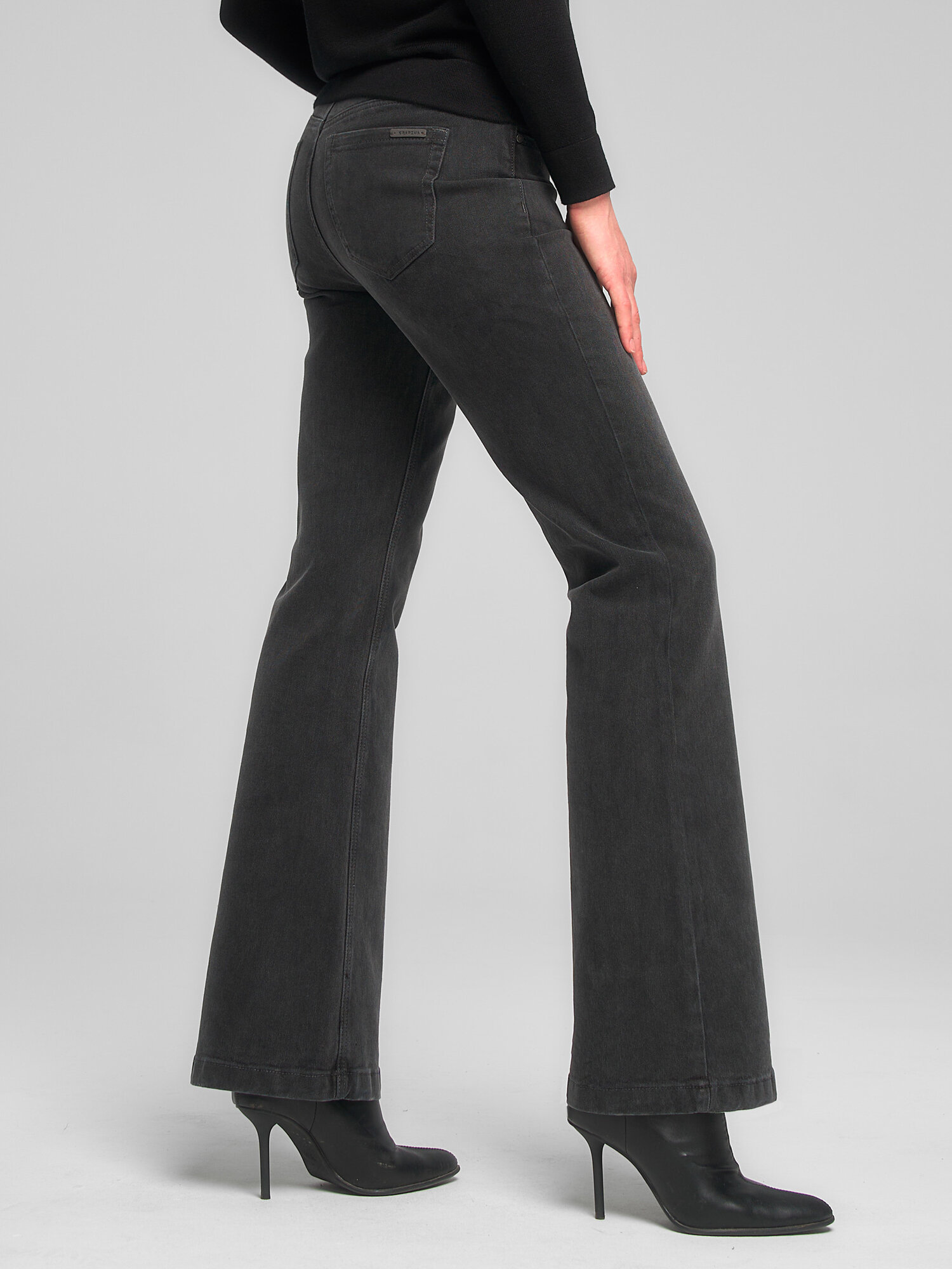 Джинсы клеш 