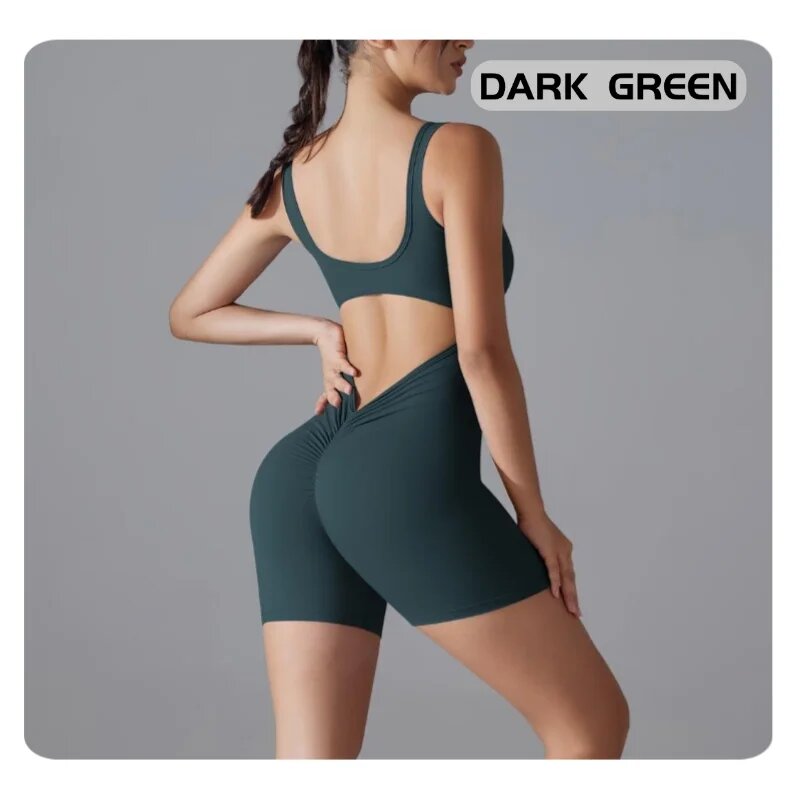 Костюм спортивный