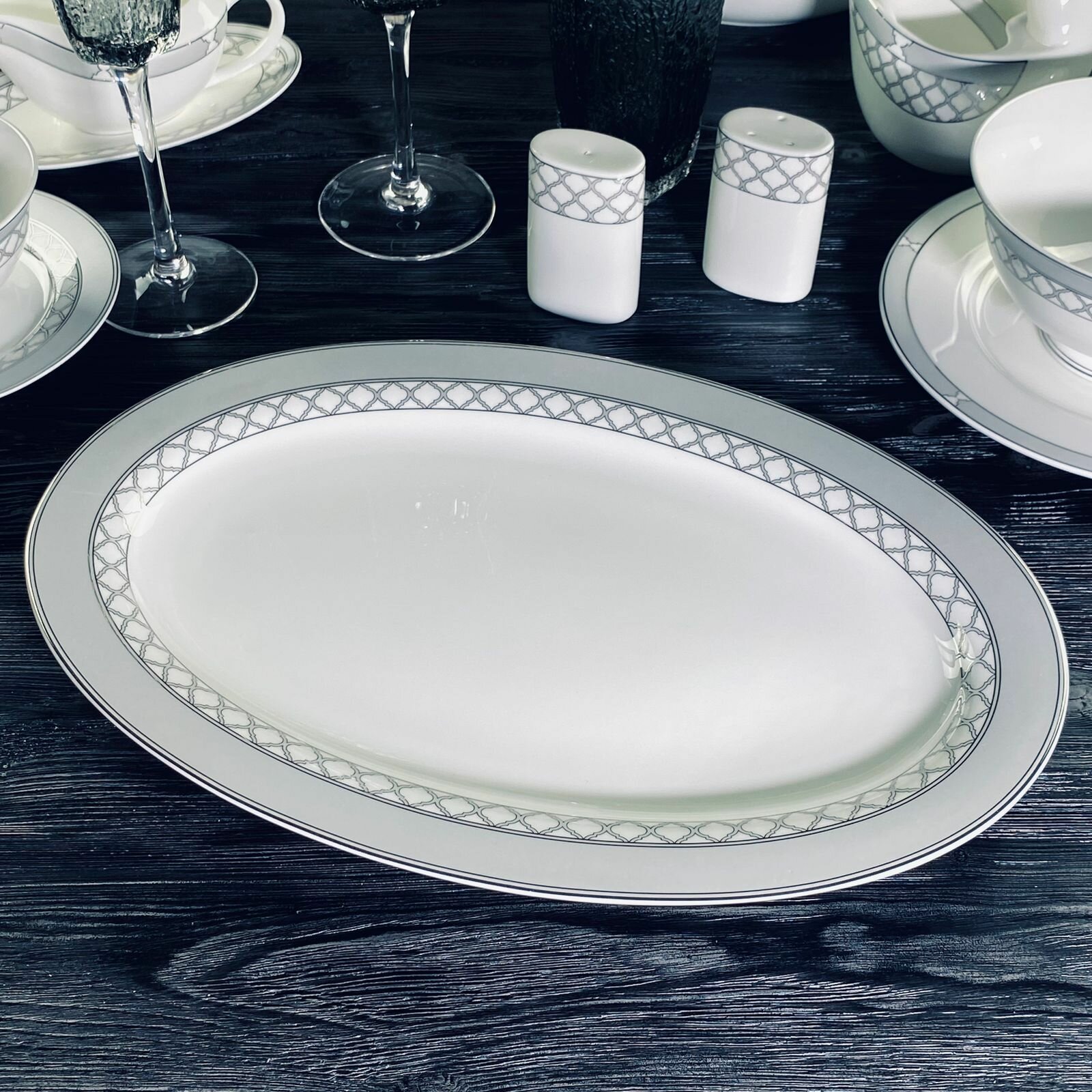 Овальное блюдо сервировочное 35 см версаль серебро в подарочной упаковке Костяной фарфор Lenardi, для подачи блюд и сервировки стола