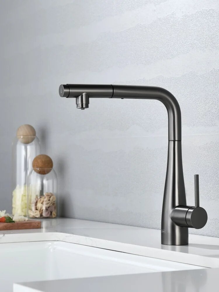 Смеситель для кухни AQUAme Cucina с выдвижным изливом AQM9902GM
