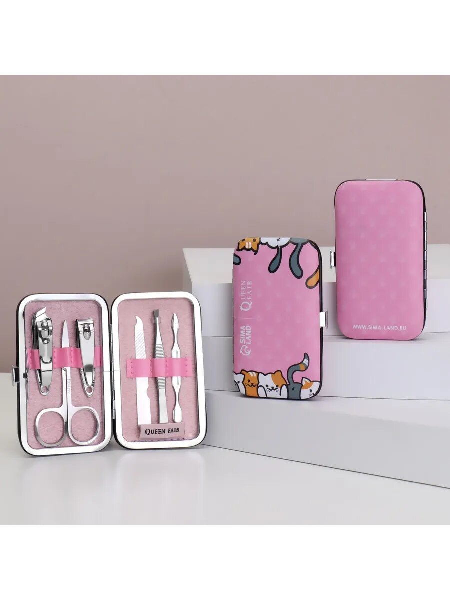 Маникюрный набор в футляре Котики