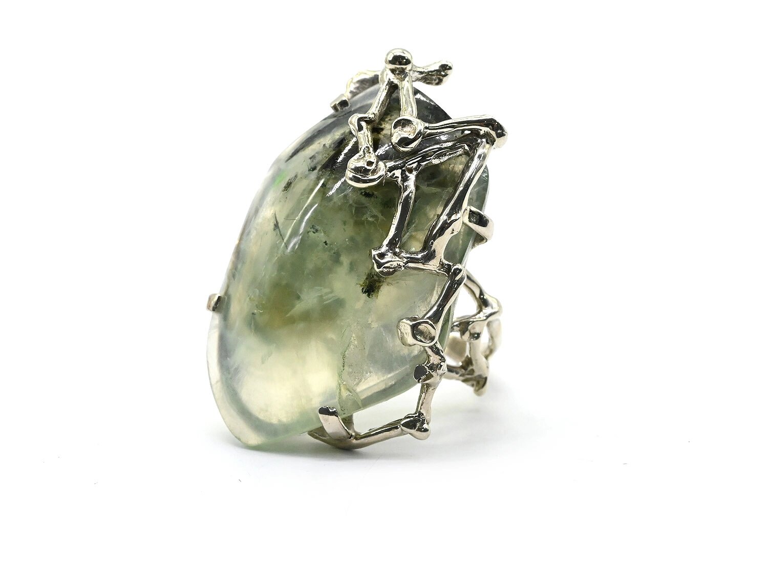 Кольцо, пренит