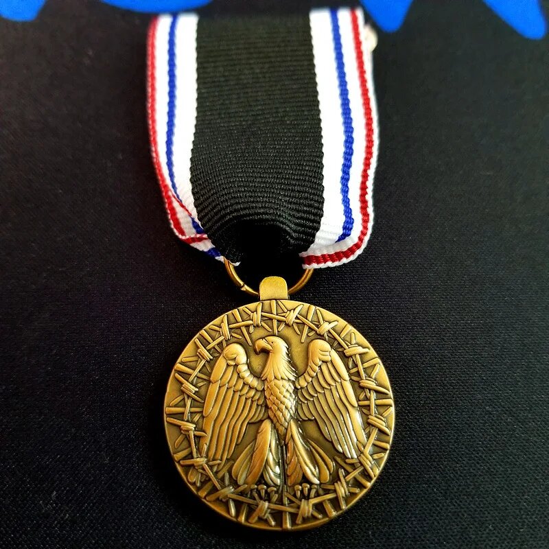 Реплика медали выдающегося службы ВВС США