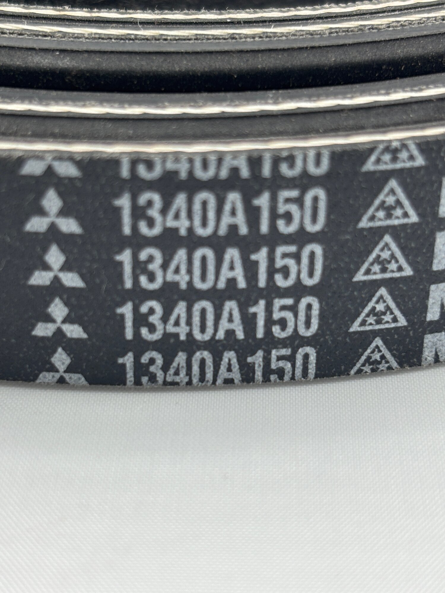 Ремень приводной Mitsubishi 1340A150, поликлиновый, оригинал
