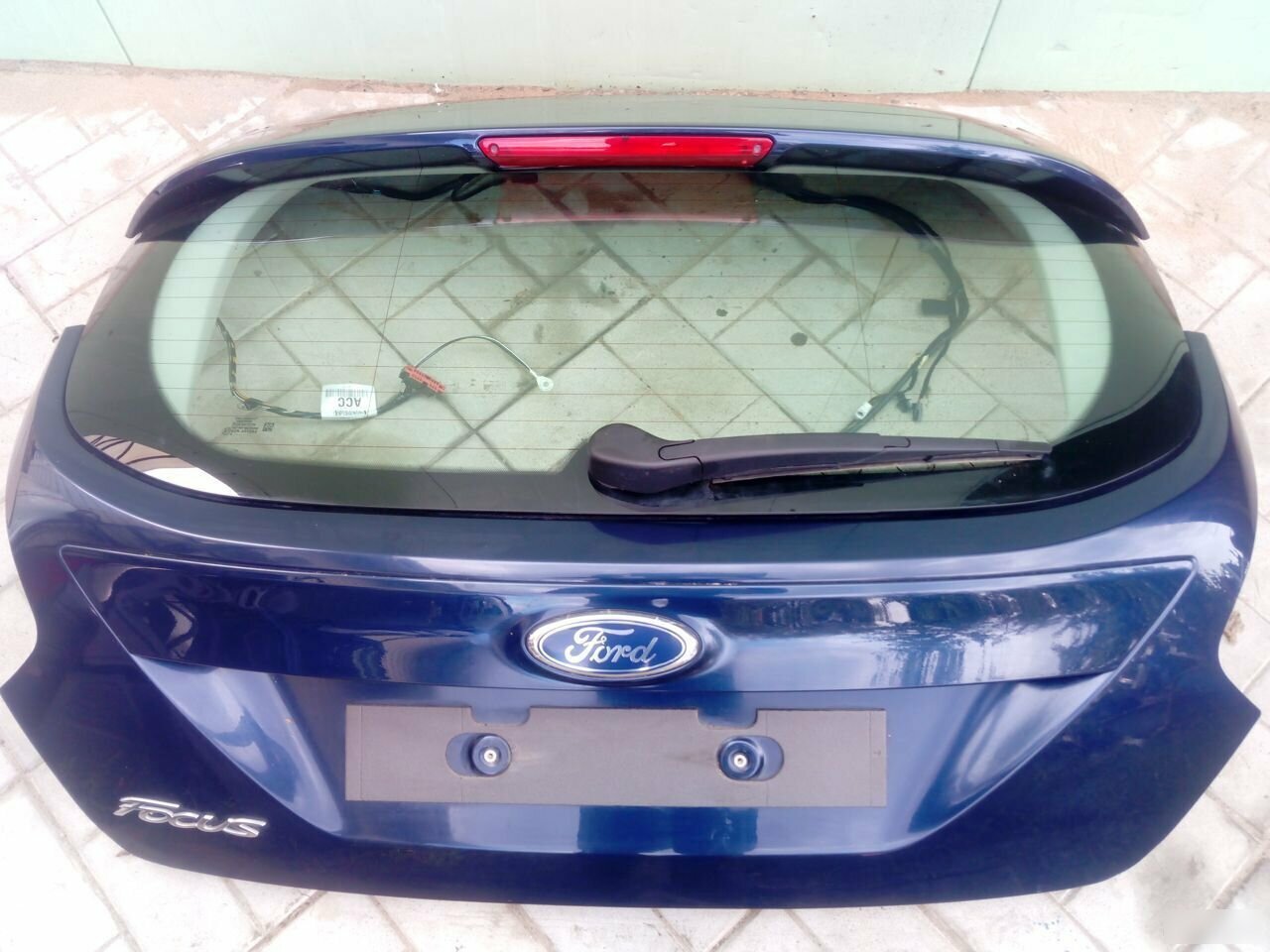 Крышка багажника со стеклом Форд Фокус 3 Ford Focu 2002017