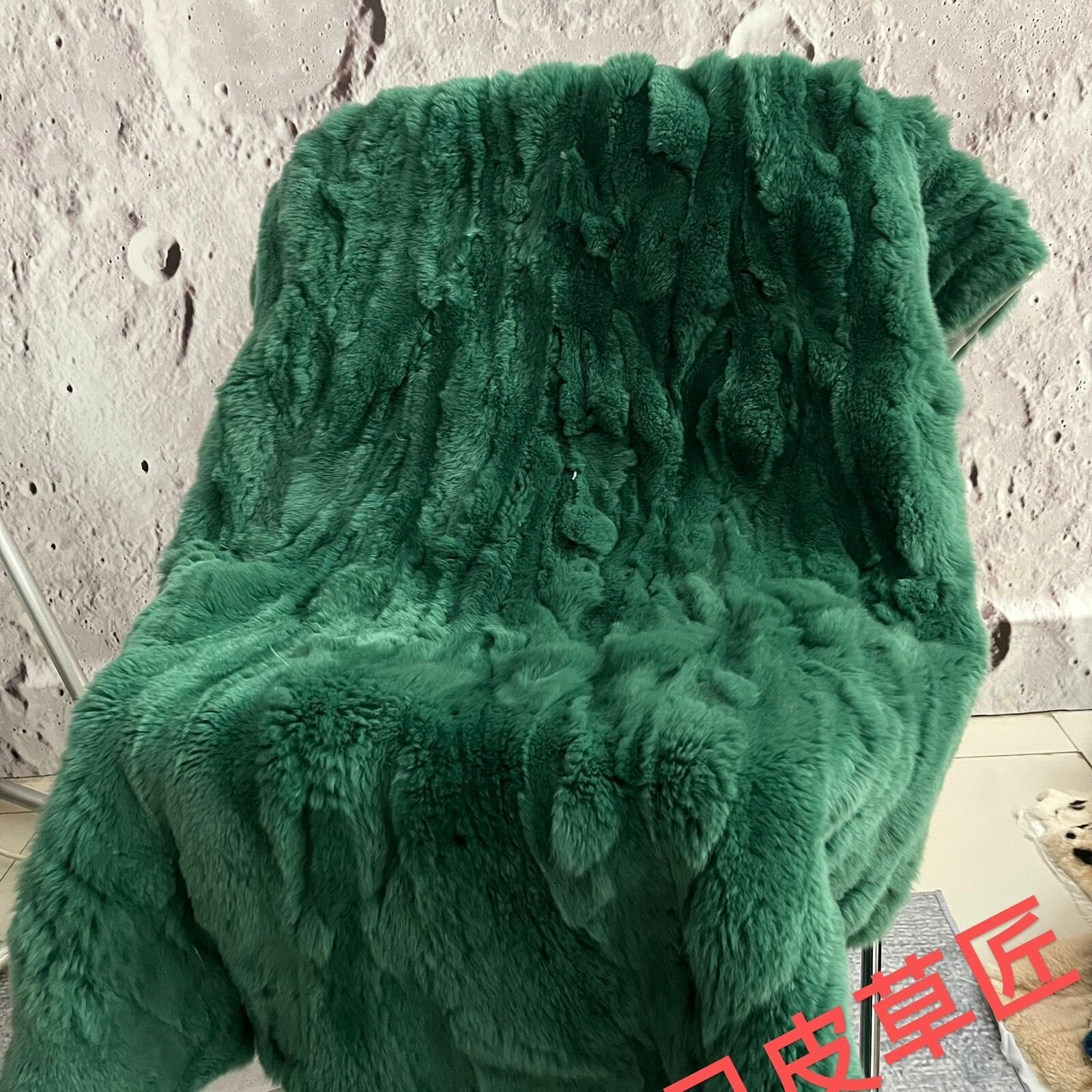 Мех кролика рекс, одеяла из натуральной кожи, эркеры, диваны, одеяла и подушки.