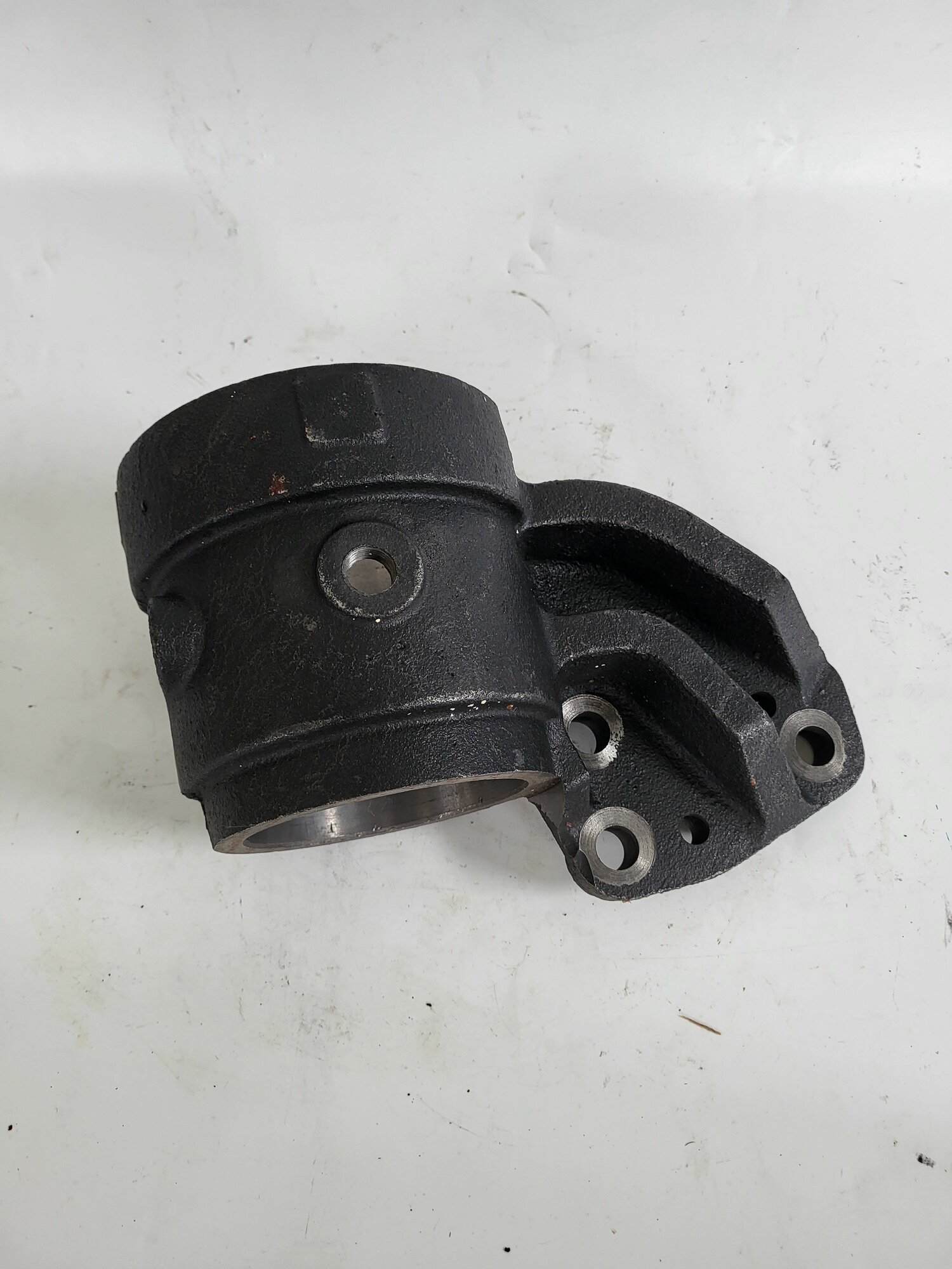 Кронштейн (корпус) промежуточной опоры карданного вала МТЗ-82 арт.72-2209011