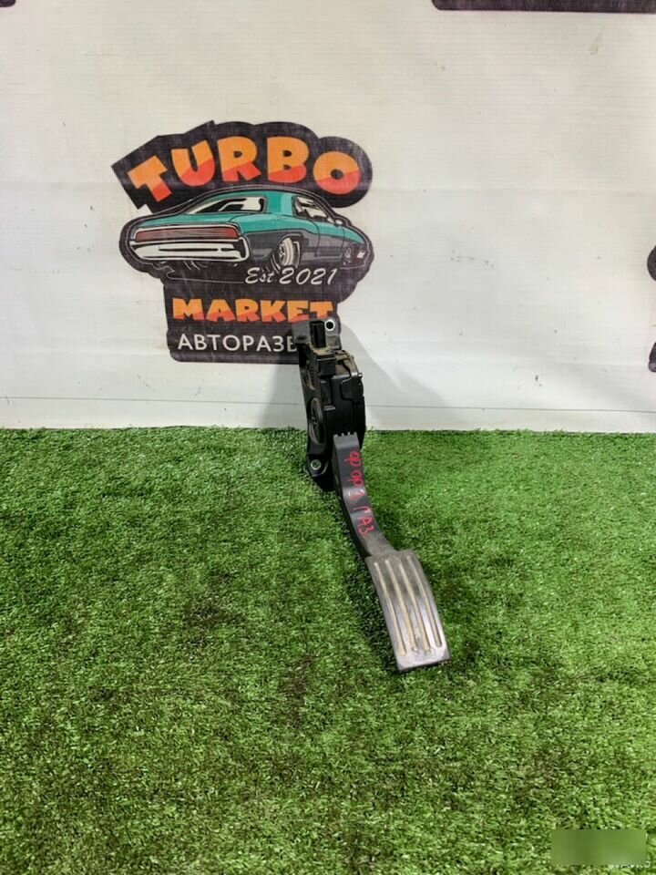 Педаль газа Ford Focus 3 2011-2015