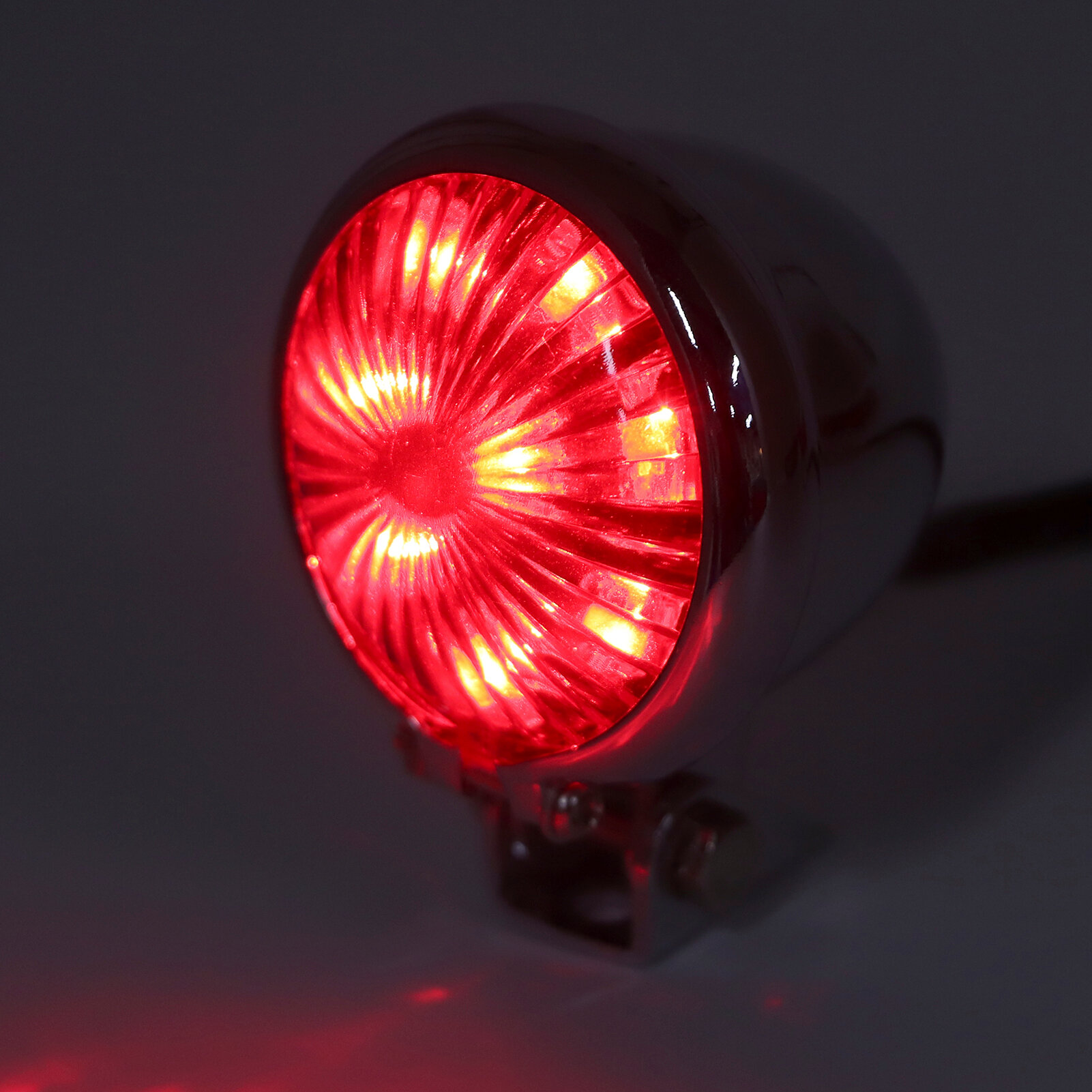 Светодиодный задний фонарь, стоп-сигнал, задний фонарь с креплением, крепежный винт, универсальный для мотоцикла 12 В, гальваническое покрытие, красная линза