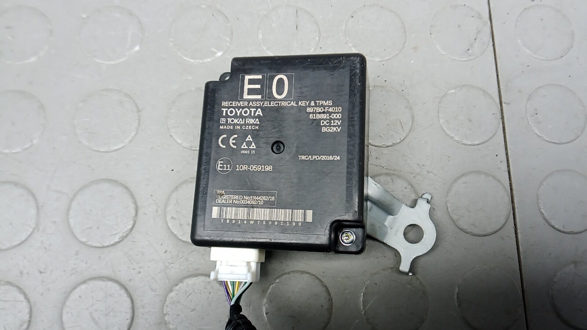 Блок управления бесключевым доступом TOYOTA C-HR, Номер 897b0f4010