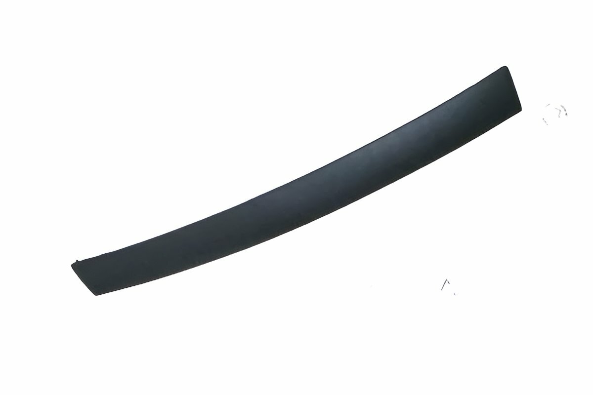 Накладка бампера DPA 88071878202 переднего Audi A4, A5 2008-2016