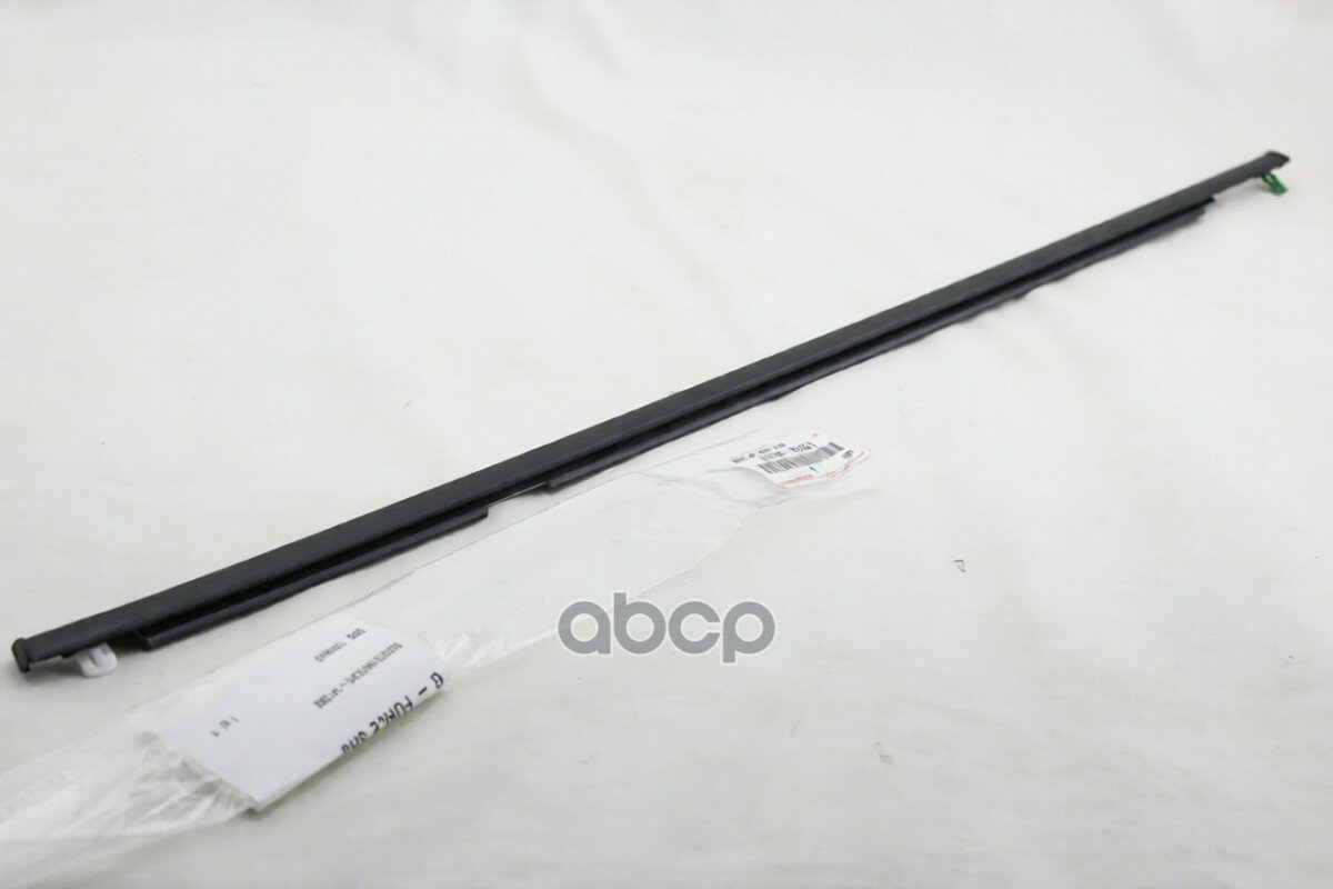 7573042031 молдинг задней правой двери! в сборе Toyota RAV4 11-12 TOYOTA арт. 7573042031