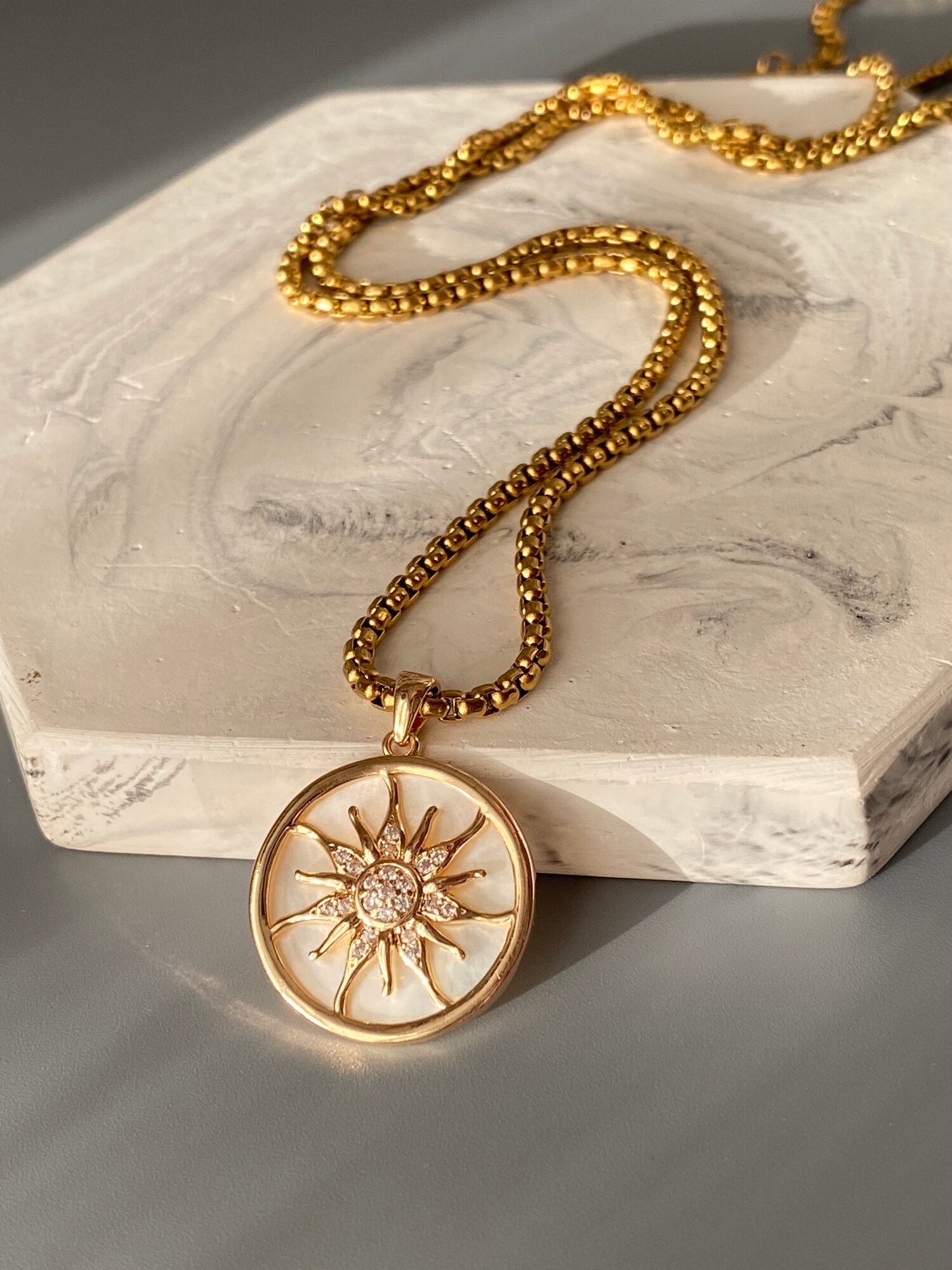 Колье, перламутр