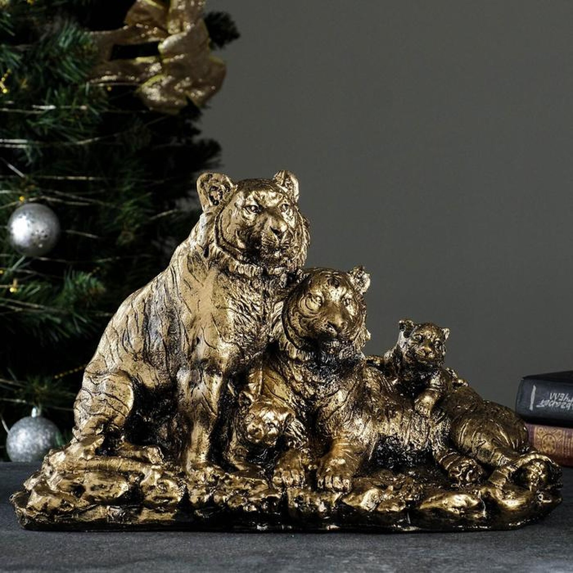 Копилка Хорошие сувениры «Семья тигров», гипс, 42 см × 26 см, золотистая