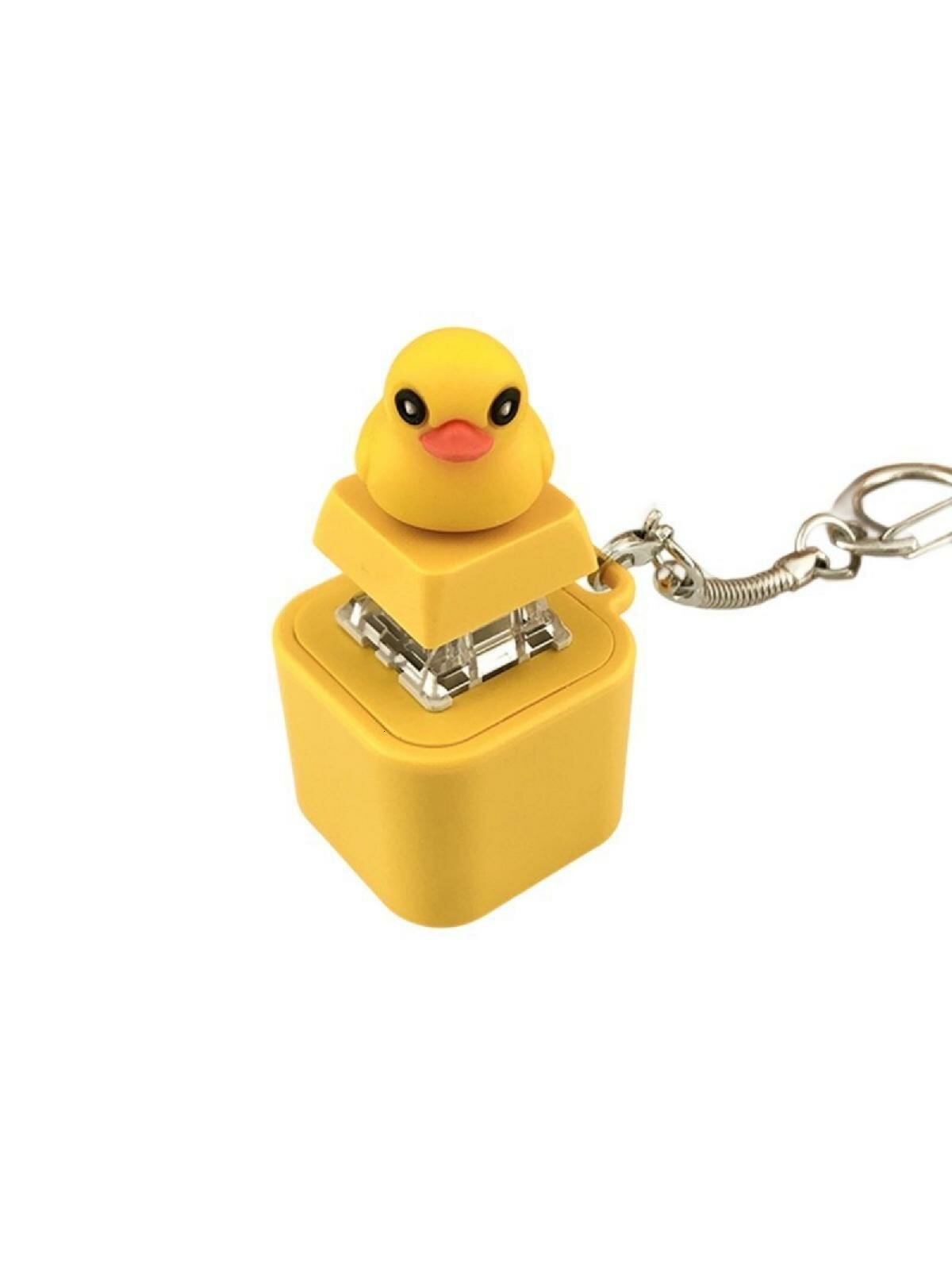 1 светящаяся и издающая звуки резиновая уточка — вращающаяся версия