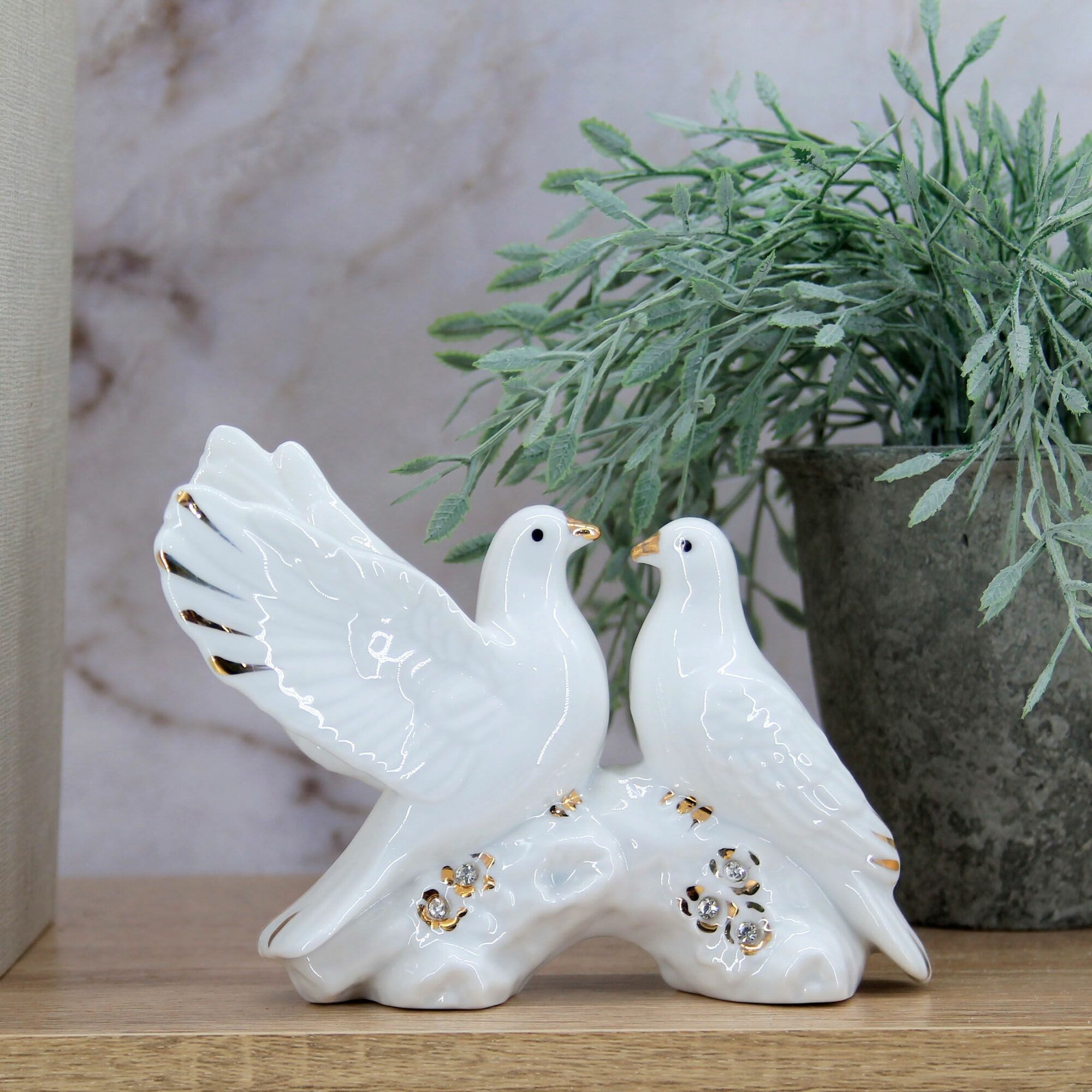 Интерьерная статуэтка Влюбленные голуби , 10 см , фарфор , цвет белый