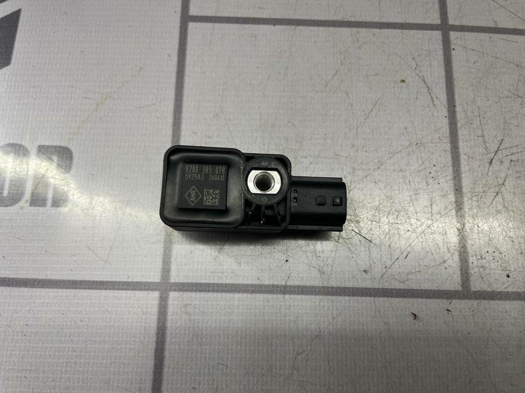 Датчик AIR BAG Renault Fluence 10-17