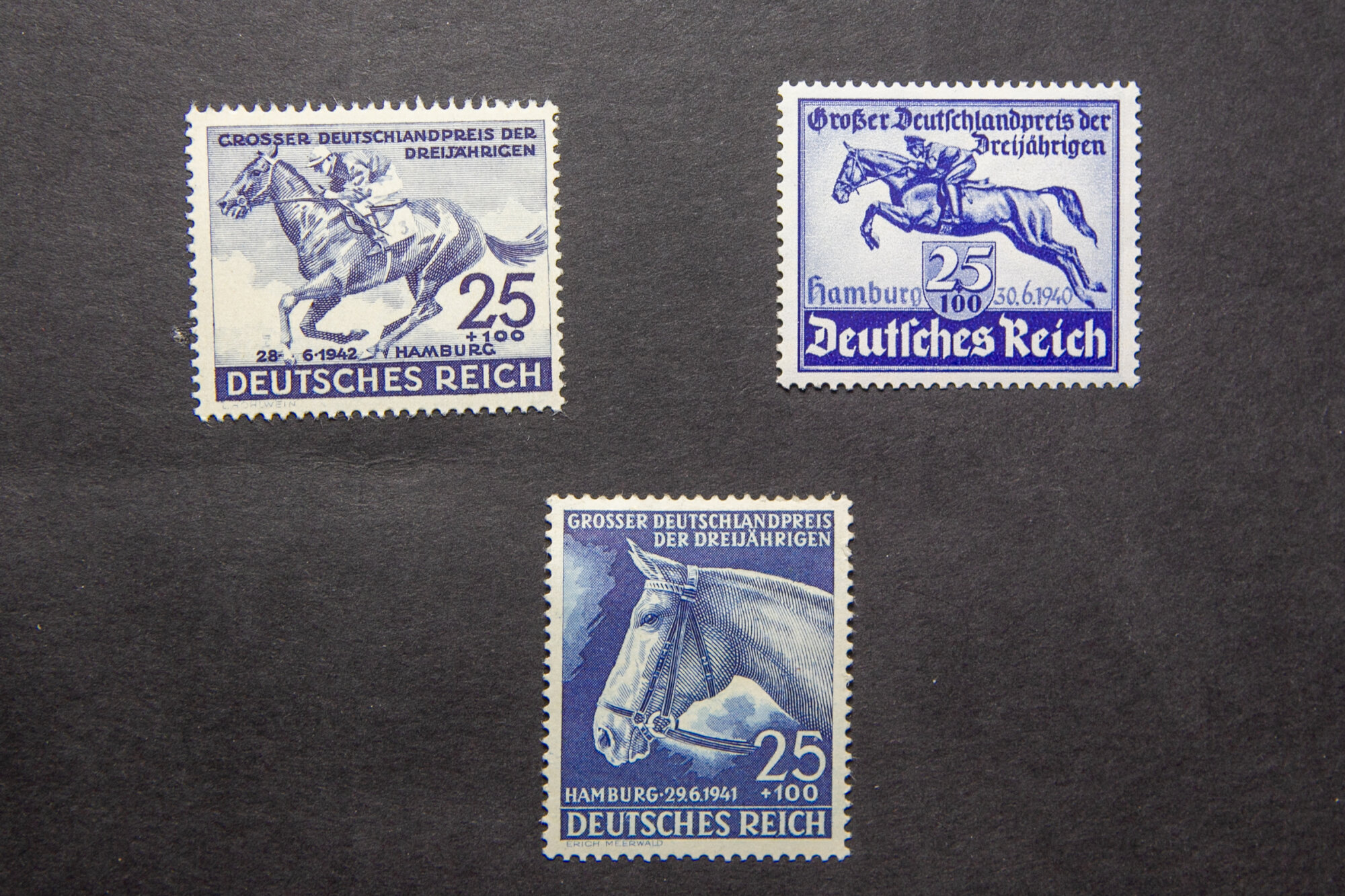 Германия , Третий рейх , 1940 - 1942 г. Первенство Германии по скачкам "Голубая лента" в Гамбурге.