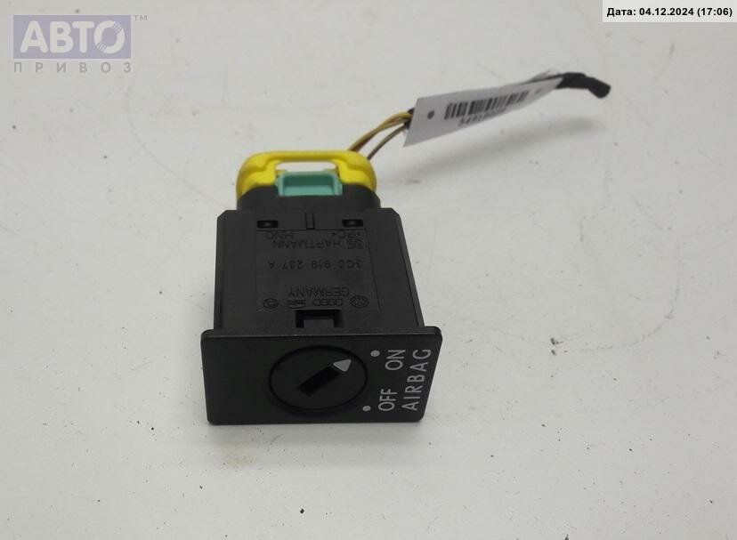 Кнопки управления прочие (включатель) Volkswagen Passat B6