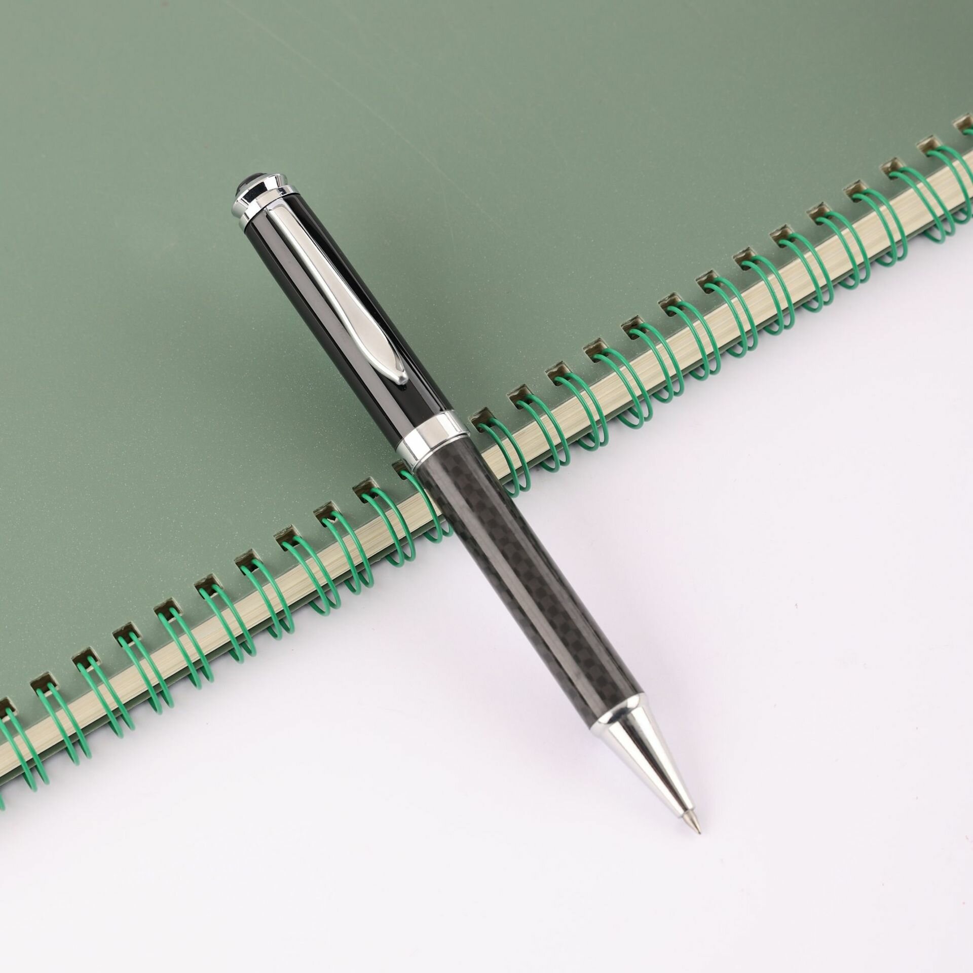 Ручка шариковая "Carbon", углеродное волокно, для бизнеса