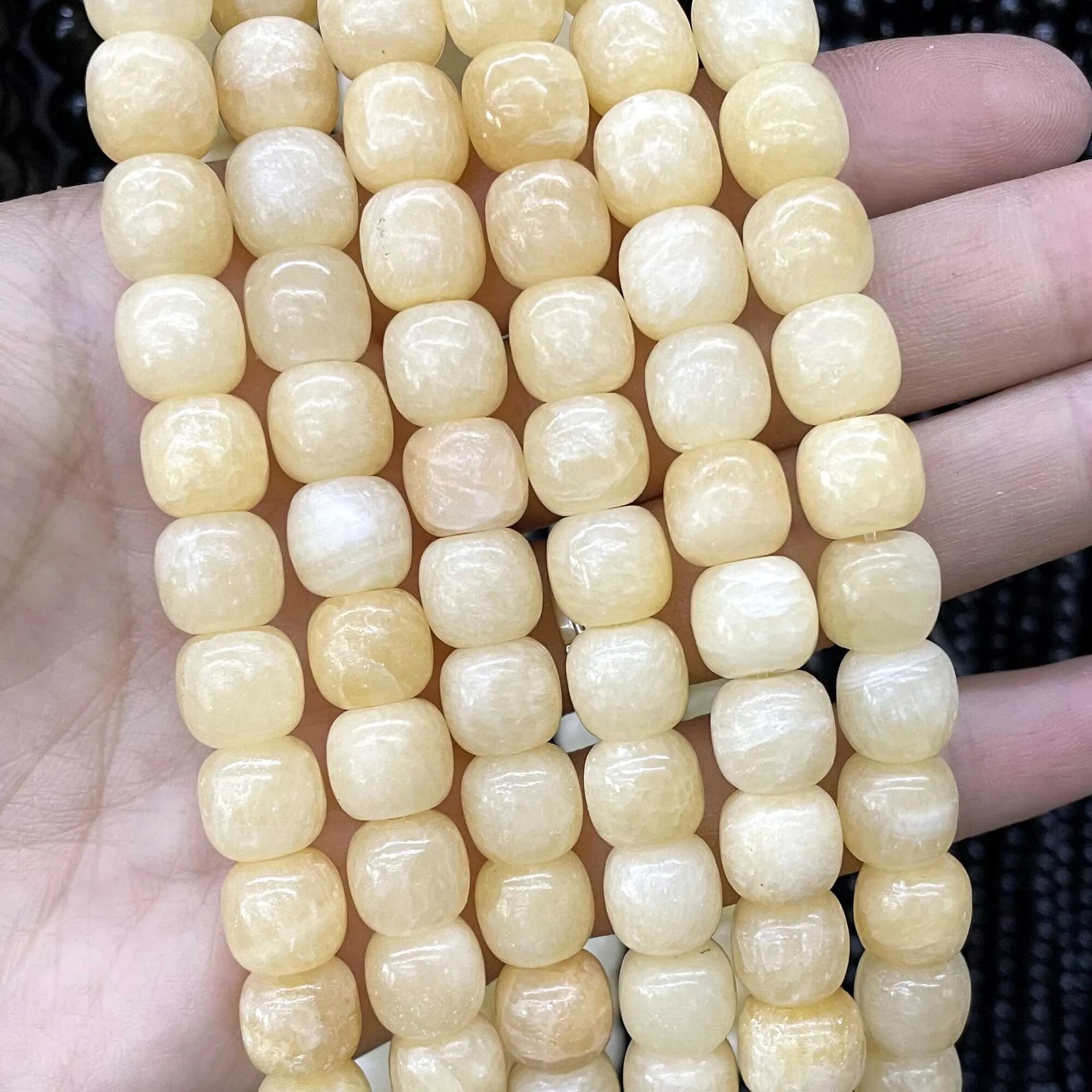 Бусины из камня 9x10 мм SYSRXLR Beige Yellow Jade