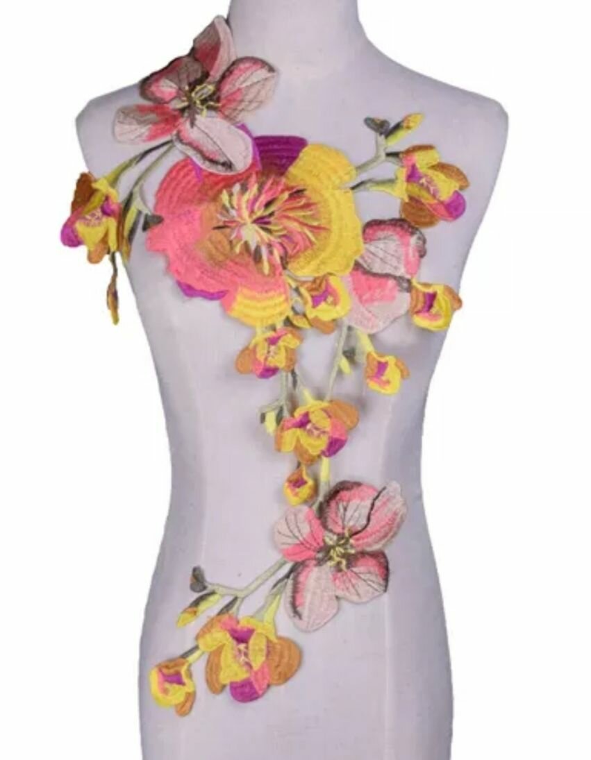 Декор пришивной для одежды радужные цветы 56*36 см