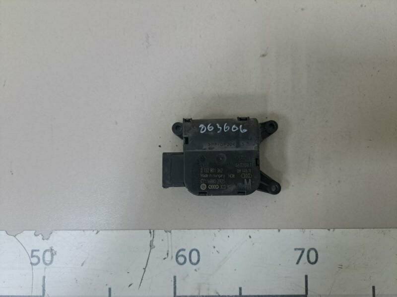 Моторчик заслонки печки Volkswagen Passat B6 2005-2011