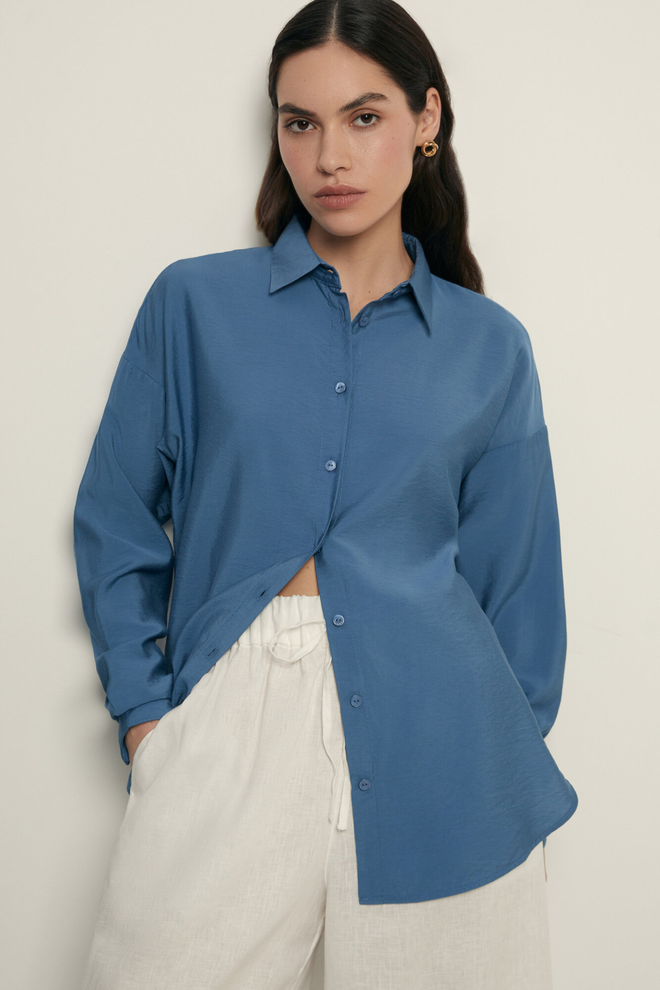 Блуза на пуговицах свободного кроя