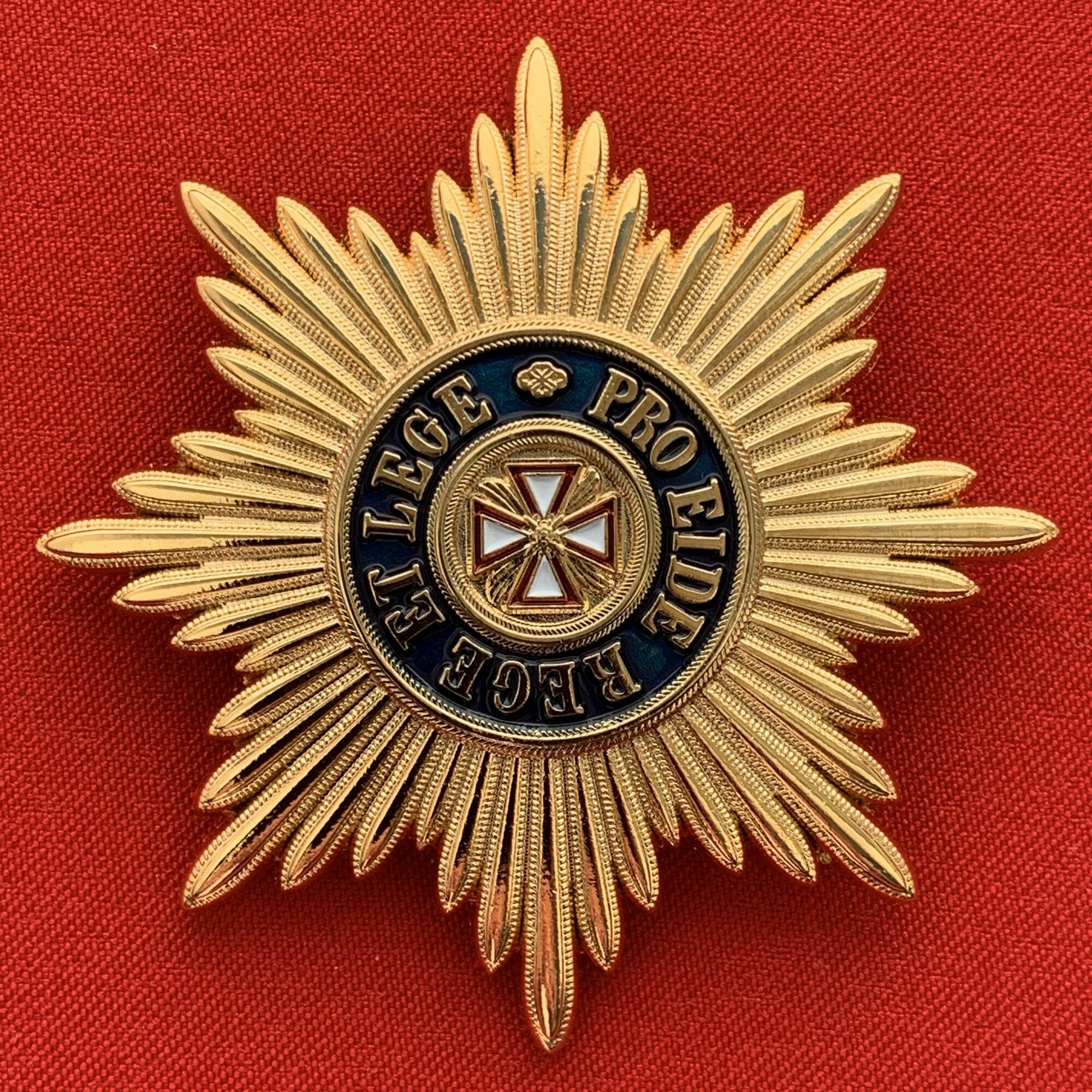 Звезда ордена Белого Орла, муляж награды Российской империи. Размер 62х62 мм.