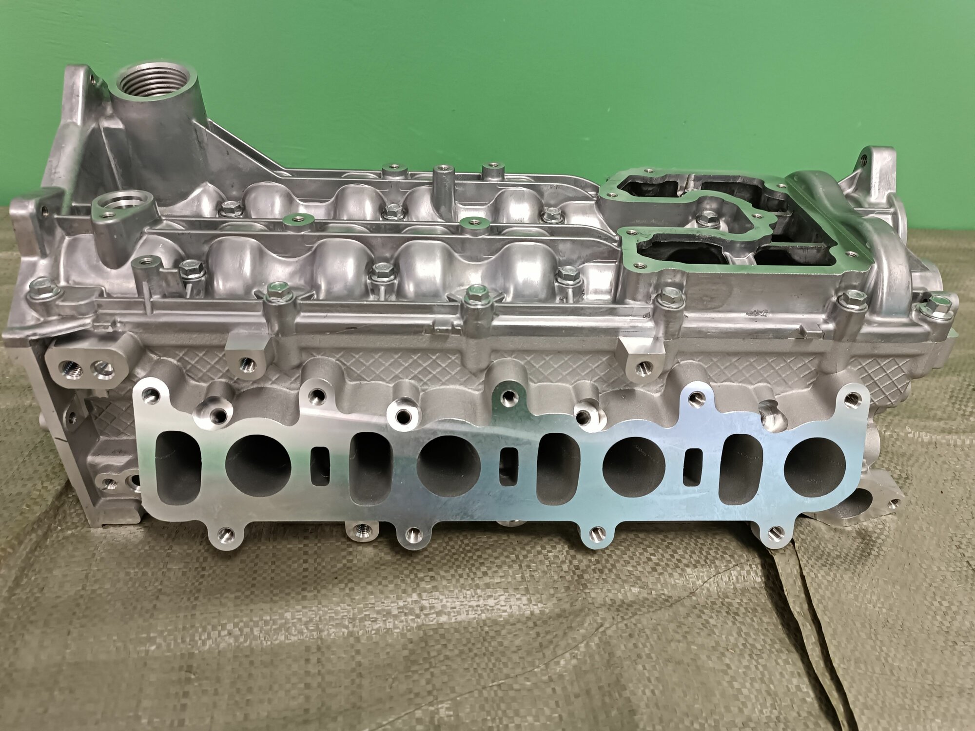 Головка блока цилиндров ГБЦ GW4D20M для Great Wall Poer, Great Wall King Kong, Haval H5, Changan Lantop, Changan Hunter Plus (1003101YXED95)