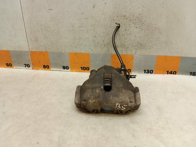 Б/У Суппорт передний правый Volkswagen Passat B5 403099 VAG арт. 8E0615124