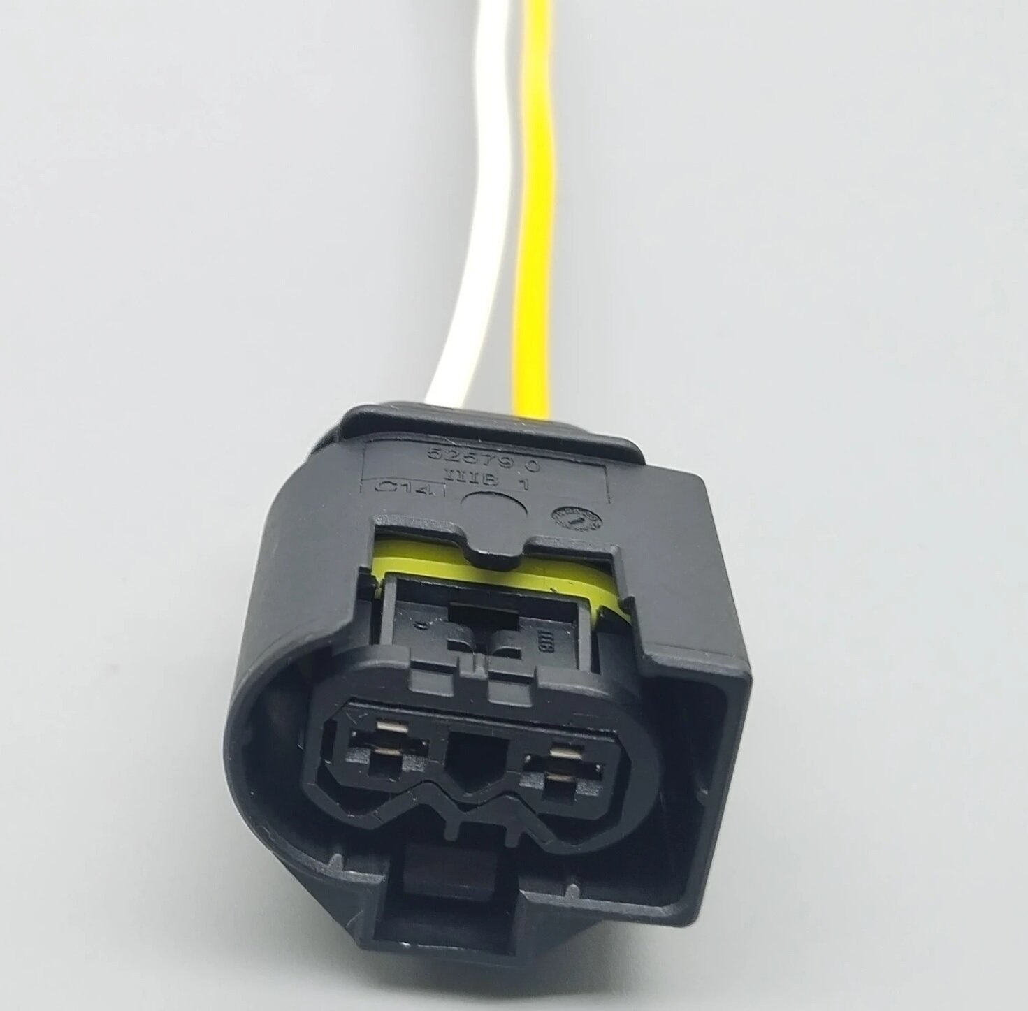 Разъем компрессора подвески Mercedes A1635454428