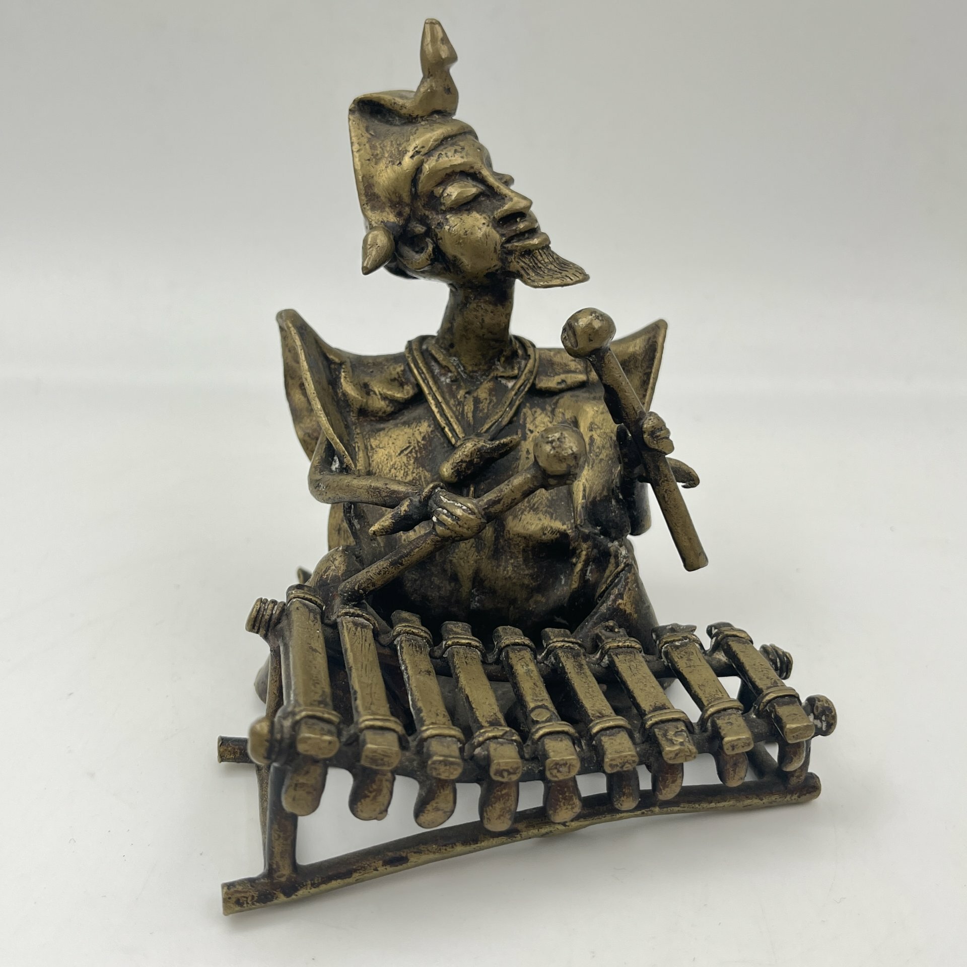 Скульптура "Музыкант, играющий на металлофоне" ("Ударник"), бронза, литье, Европа