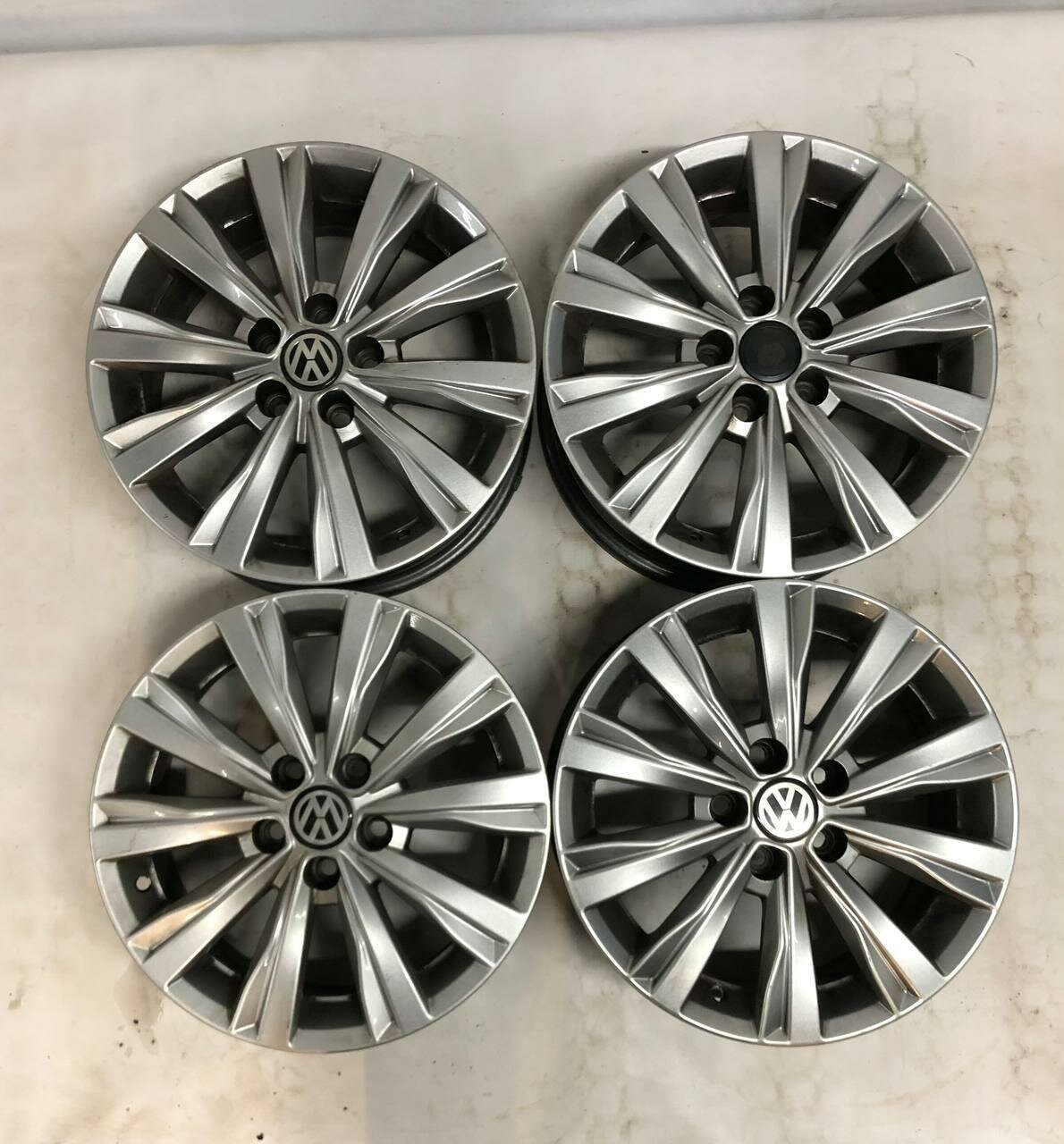 Колесные диски Replica 15x6 PCD 5x100 D57.1 ET40 (Реплика)