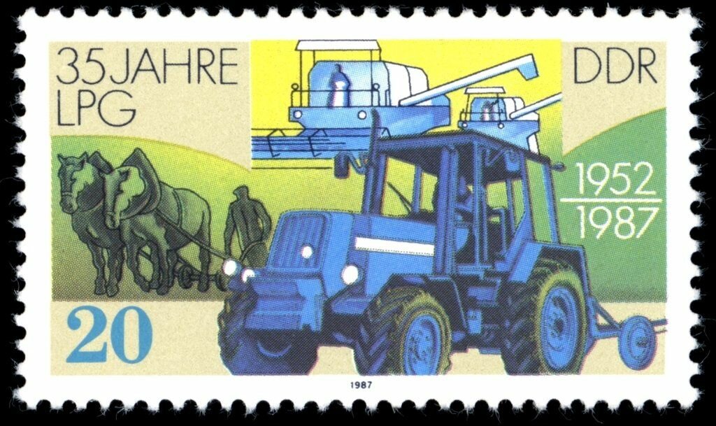 (1987-034) Марка Германия (ГДР) "Трактор" Сельхозкооперативы II