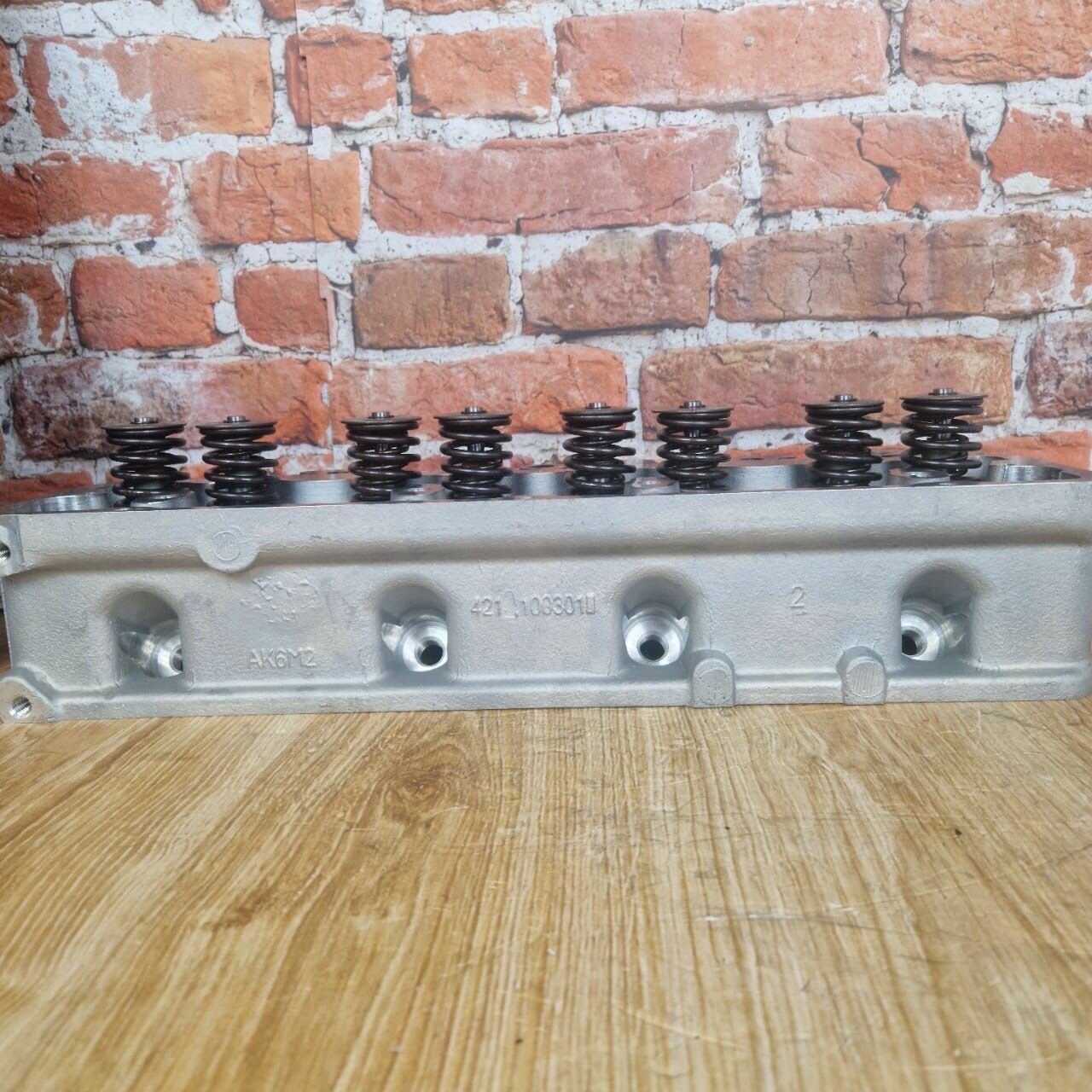 Головка блока цилиндров с клапанами для а/м с дв. 421,4215, 417 (Аи-92) карбюратор