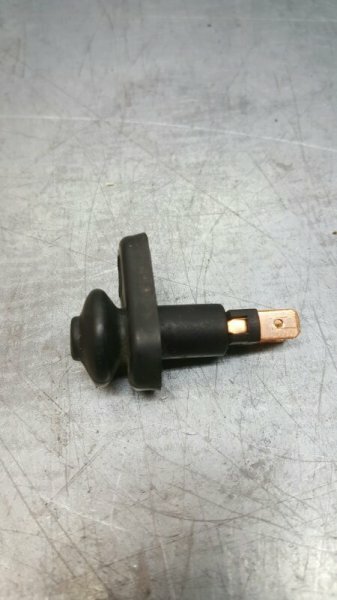 Выключатель концевой (концевик) Chevrolet Lacetti J200 F16D3 2004 (б/у)