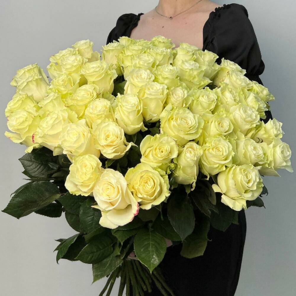 Букет из кремовых роз Мондиаль 41 шт. PROTEA-Студия Цветов