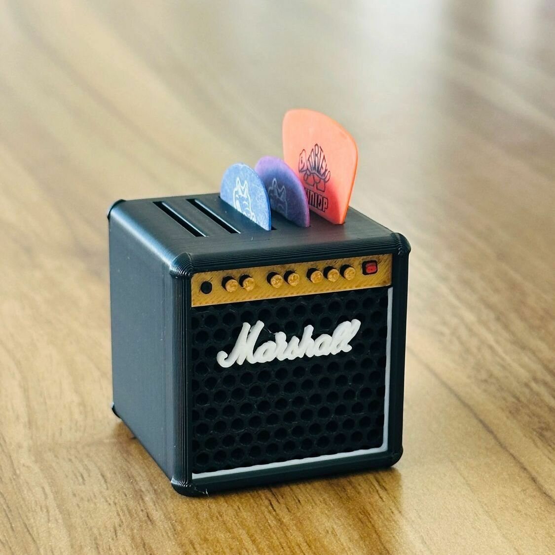 Держатель медиатора для мини-гитарного усилителя / Mini Guitar Amp Pick Holder