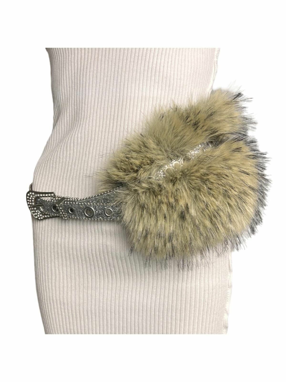 Широкий пояс с камнями и мехом