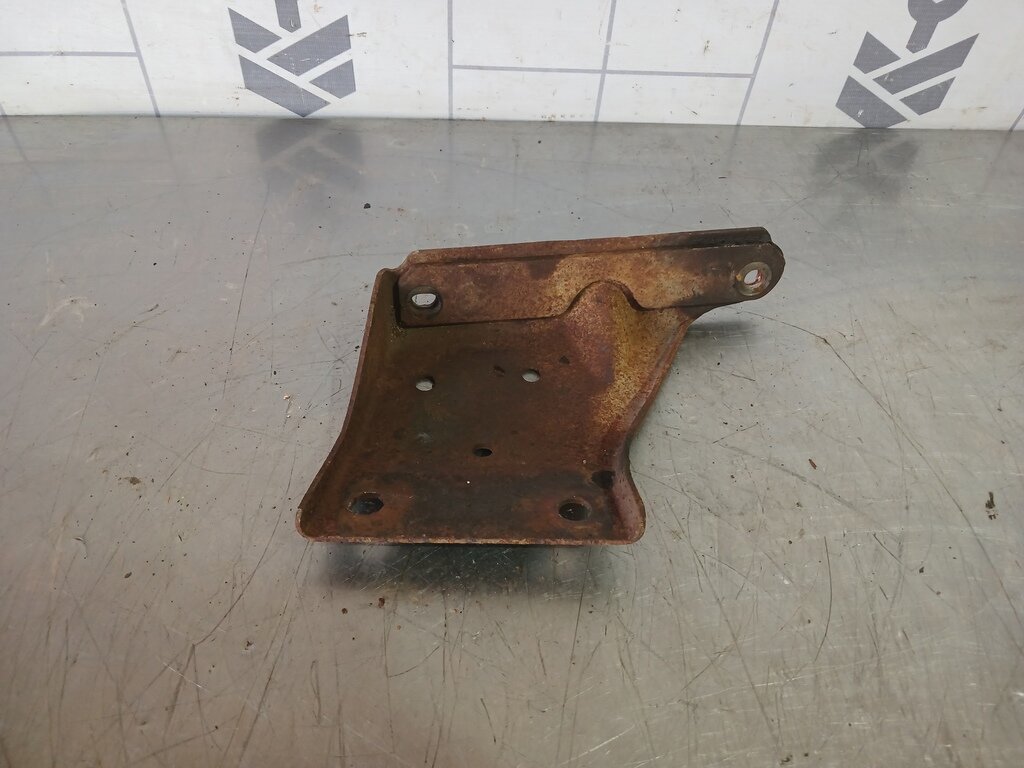 Кронштейн глушителя Ford Focus 2 05-08