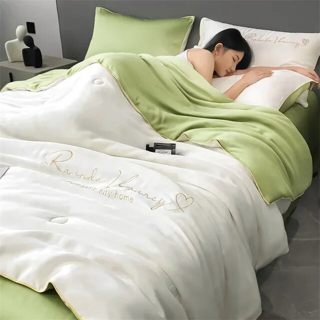 Мягкое, гладкое, дышащее летнее одеяло, простой комплект летних одеял с вышивкой или 1 шт, легкое одеяло, можно стирать в машине