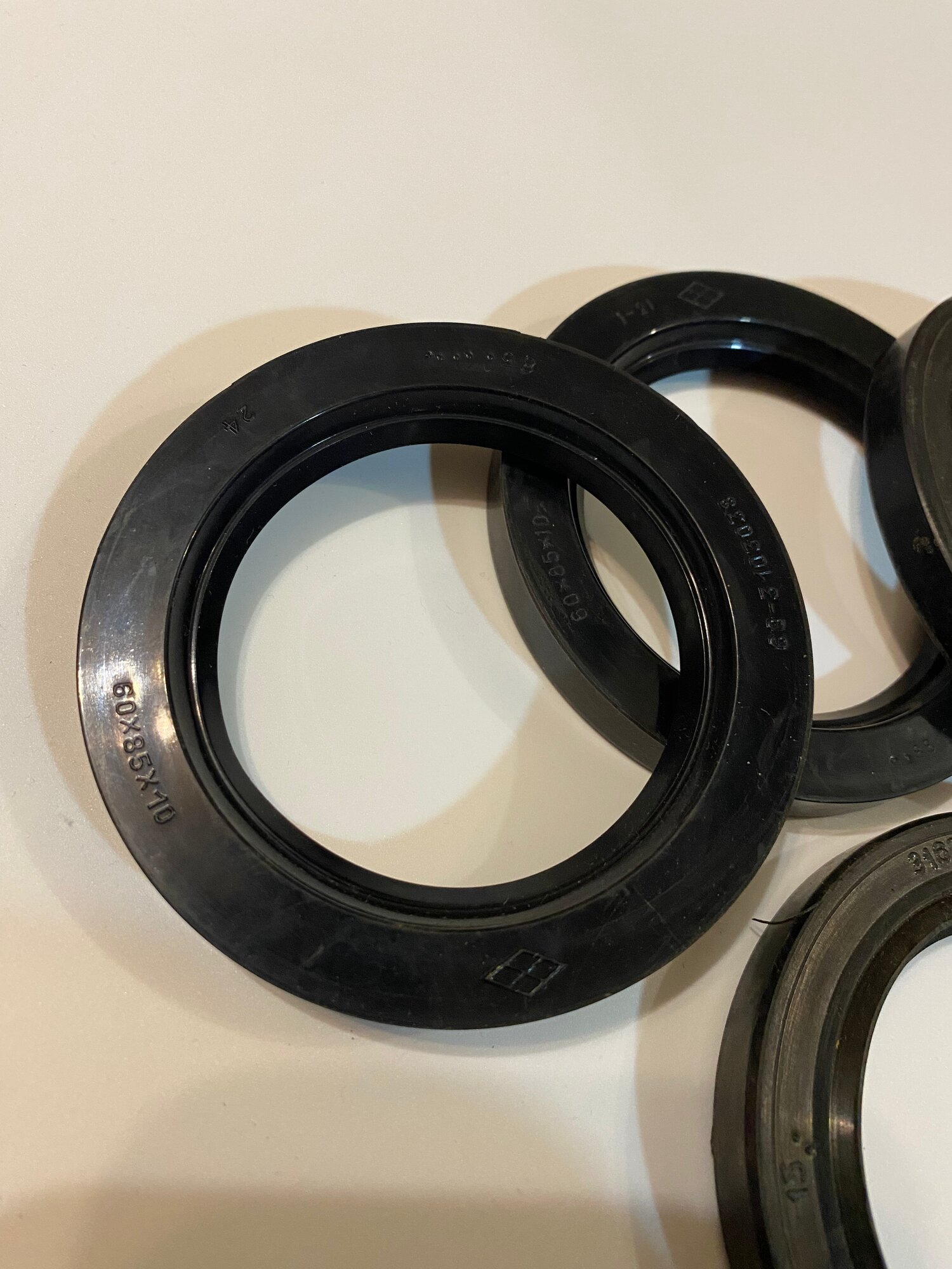 Сальник ступицы колеса РТР, для УАЗ-3163/3741, черный, 60х85х10